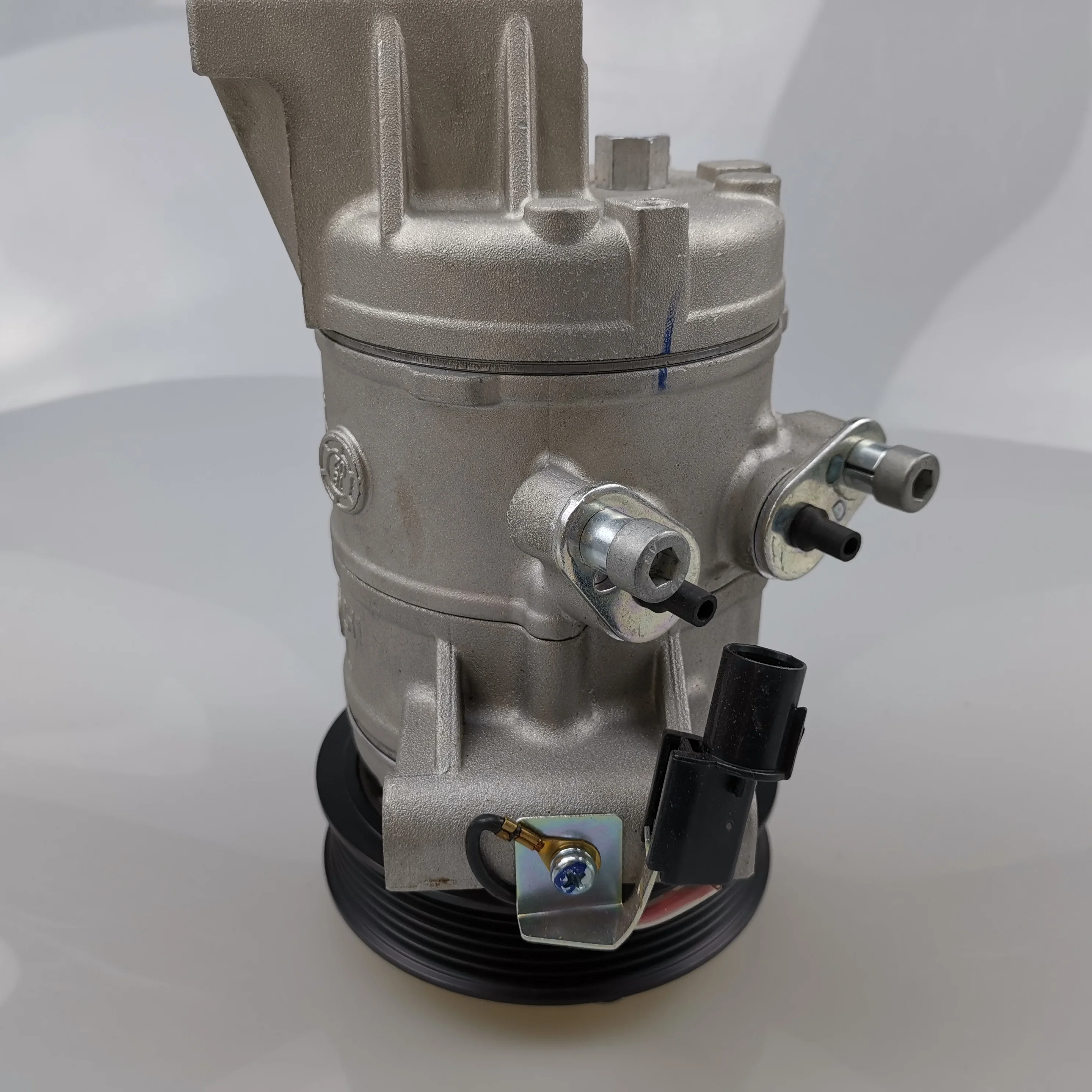 SAIC MAXUS T60 AC Compressor - Replacement Air Conditioning Compressor ...
