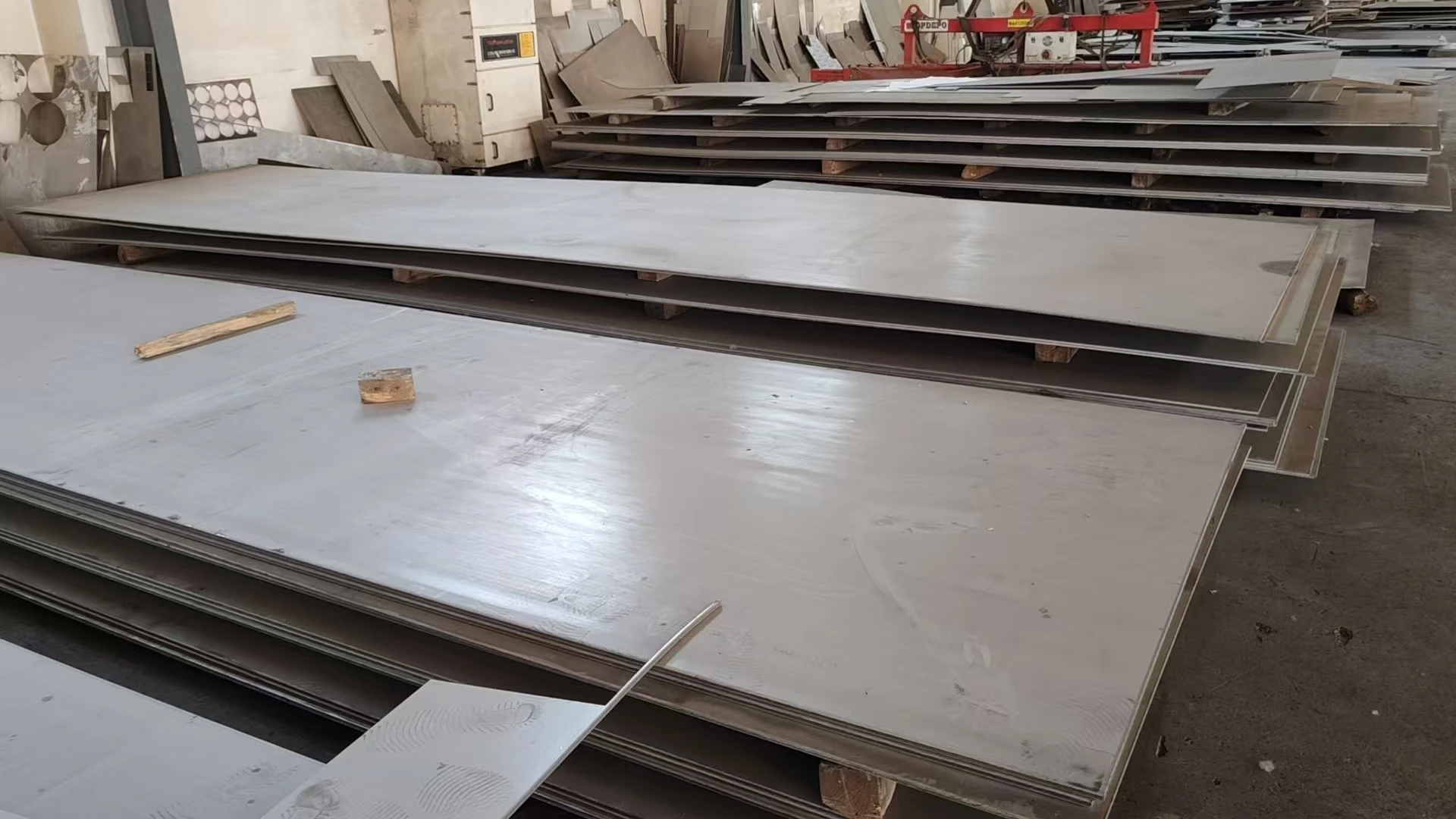Stainless Steel Sheet Cladding for Durable Building Facades
