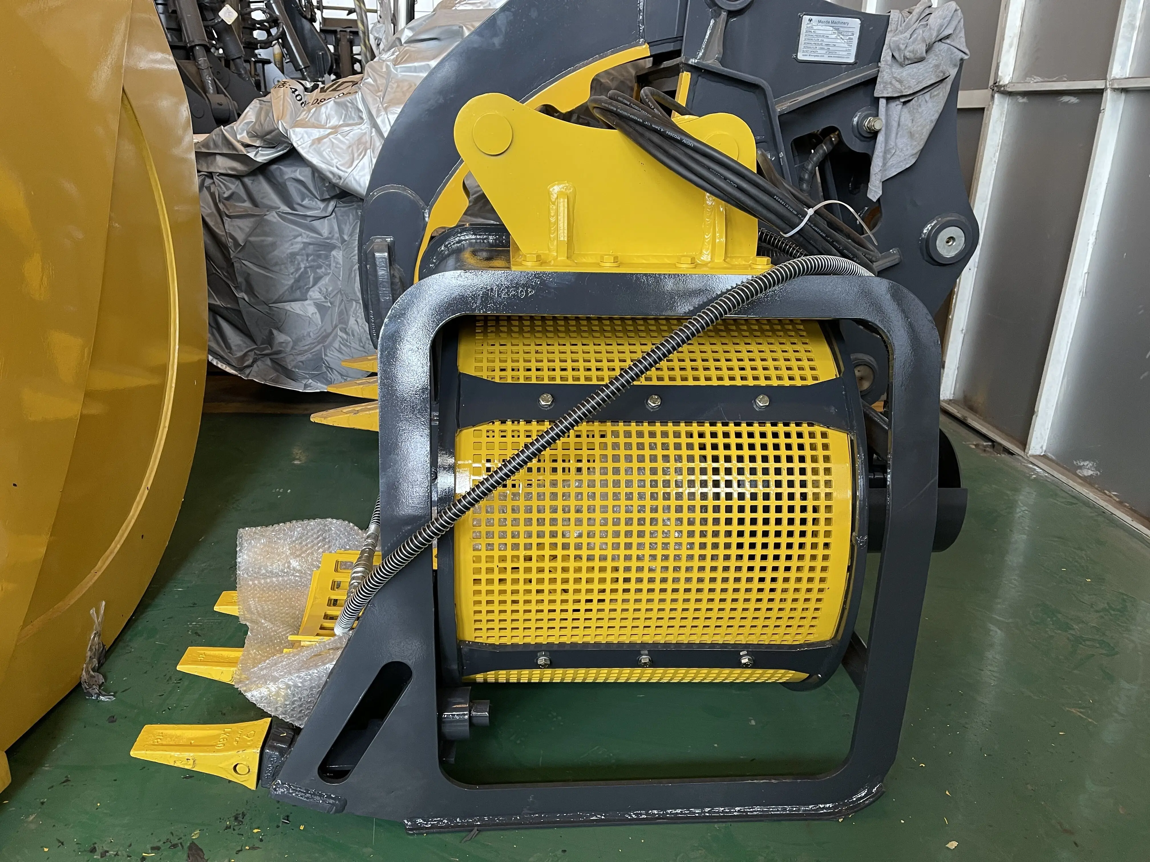 MONDE Mini Rotary Screening Bucket - Efficient Sieving