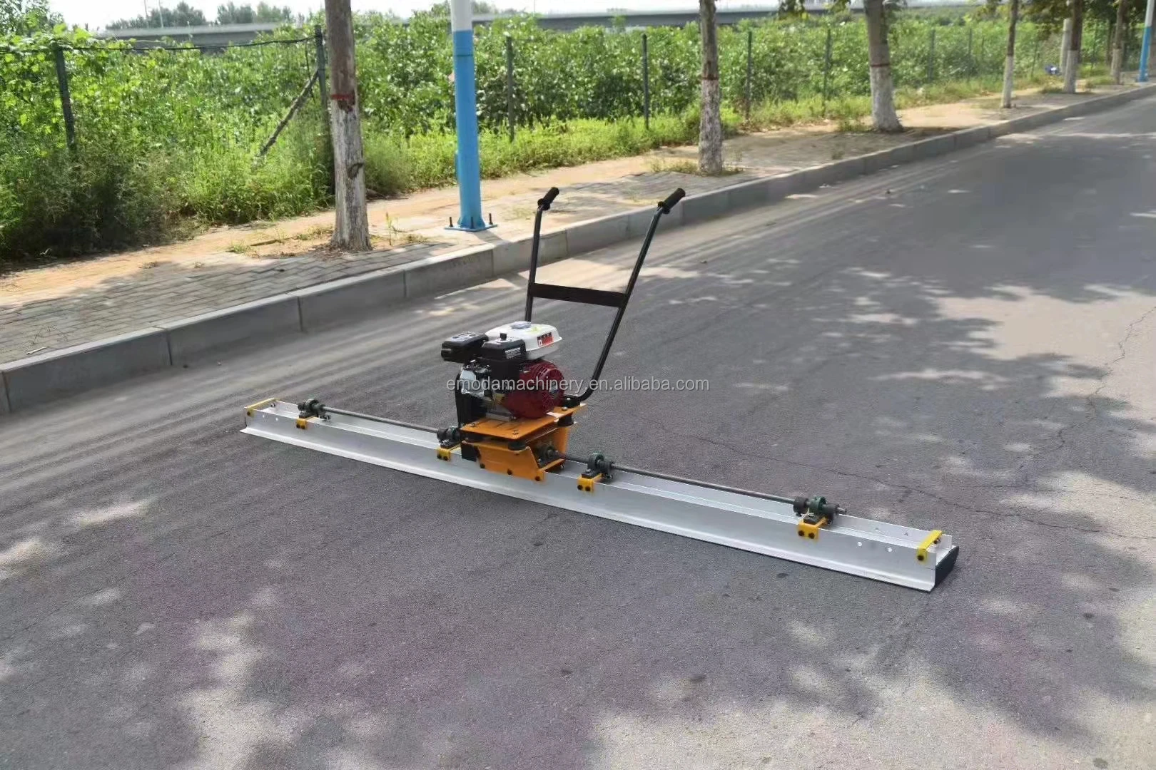 Screed Concrete Paver Concrete Vibratory Screed Roller Rails Mix Ruler ...