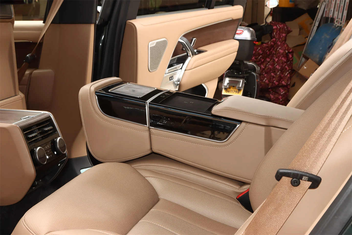 2023 Luxury Rear Entertainment Screen For Range Rover Interior Upgrade ...