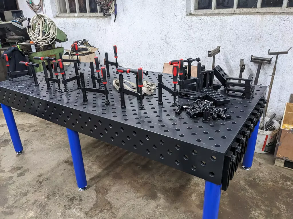 Heavy Duty 3D Cast Iron Steel Welding Platform D16 D28 New Condition ...