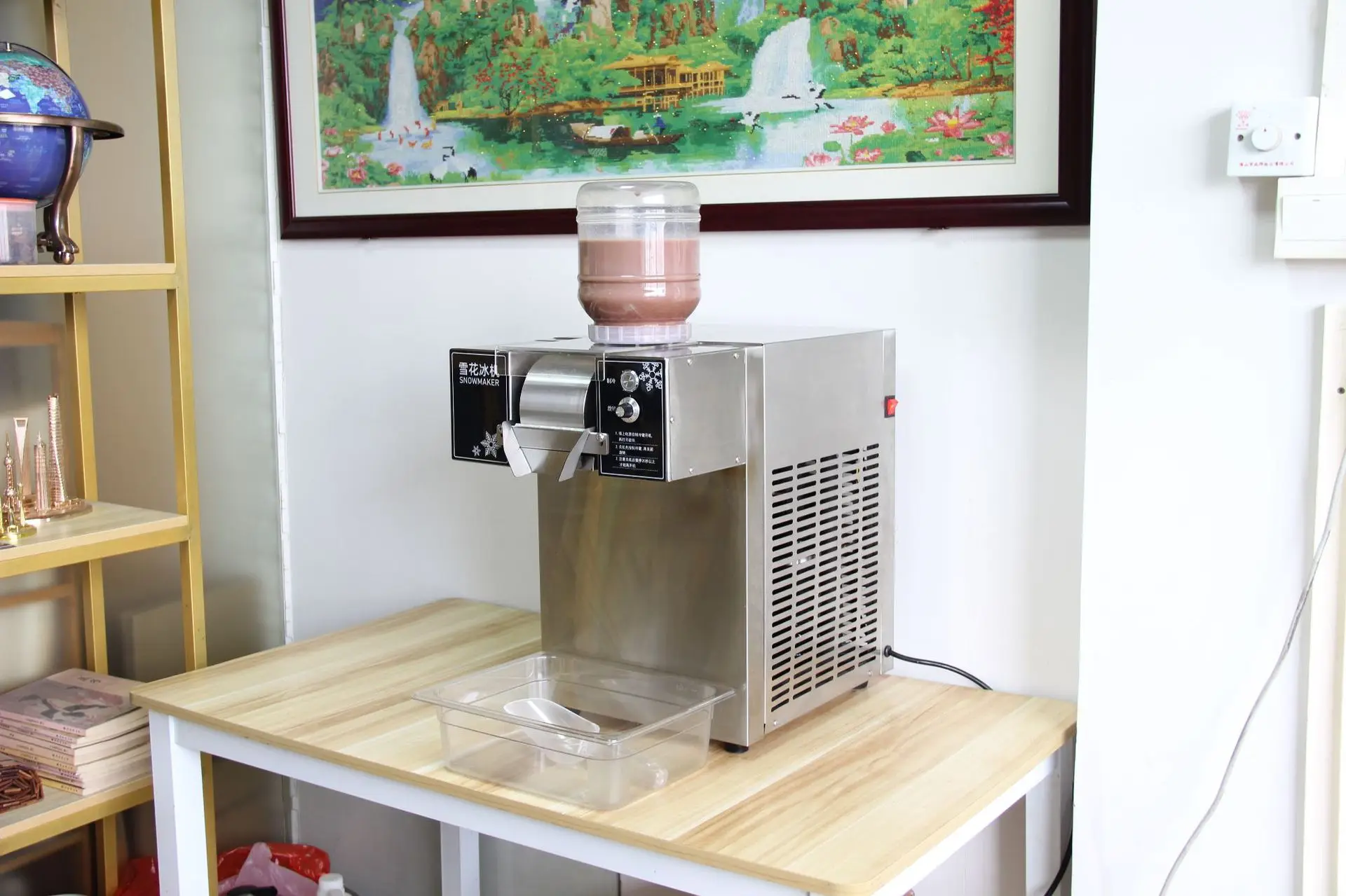 Korean Bingsu Ice Crusher - Efficient Snow Maker Machine