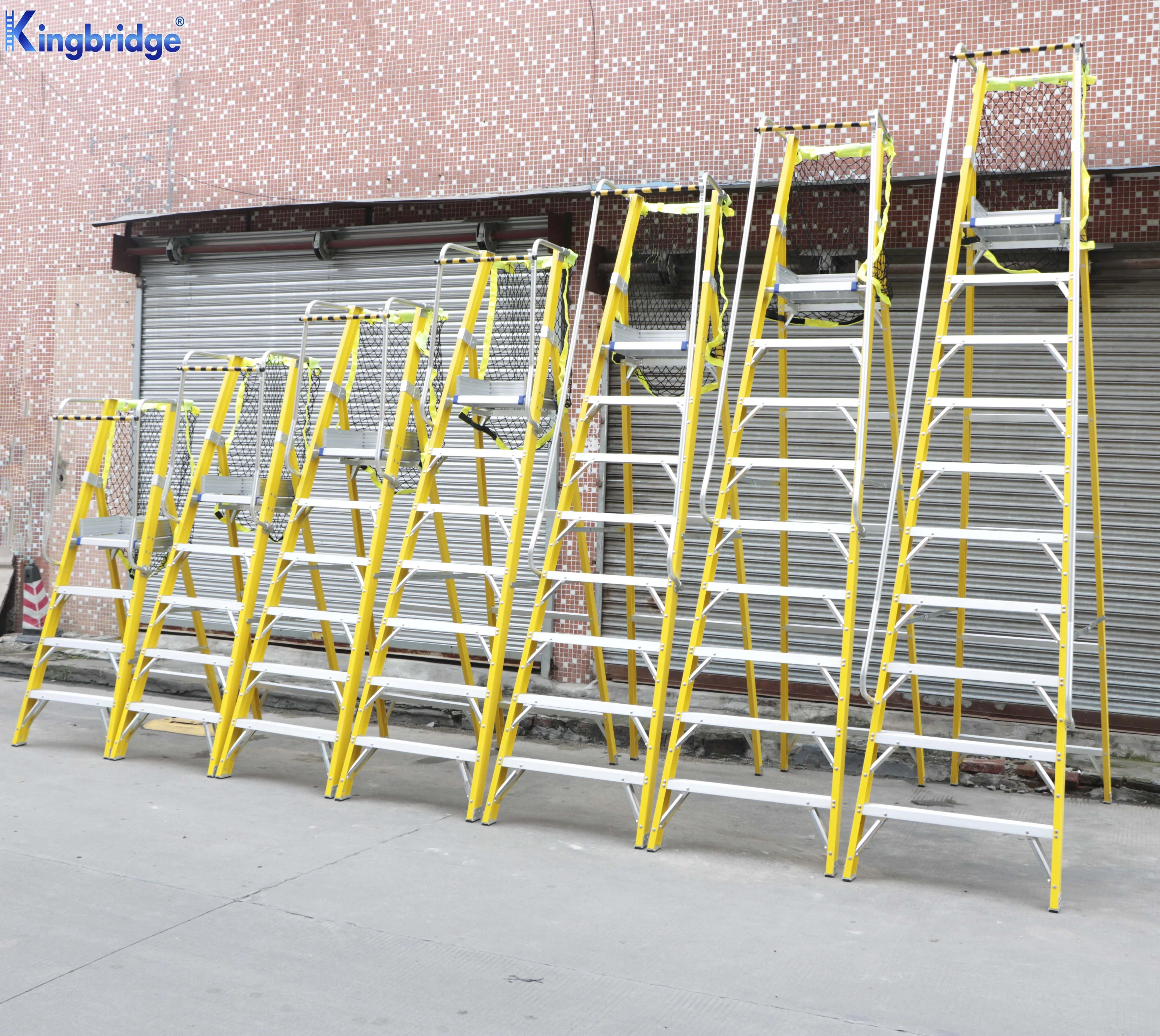 Industrial Fiberglass Podium Platform Ladder with Handrail & Foldable ...