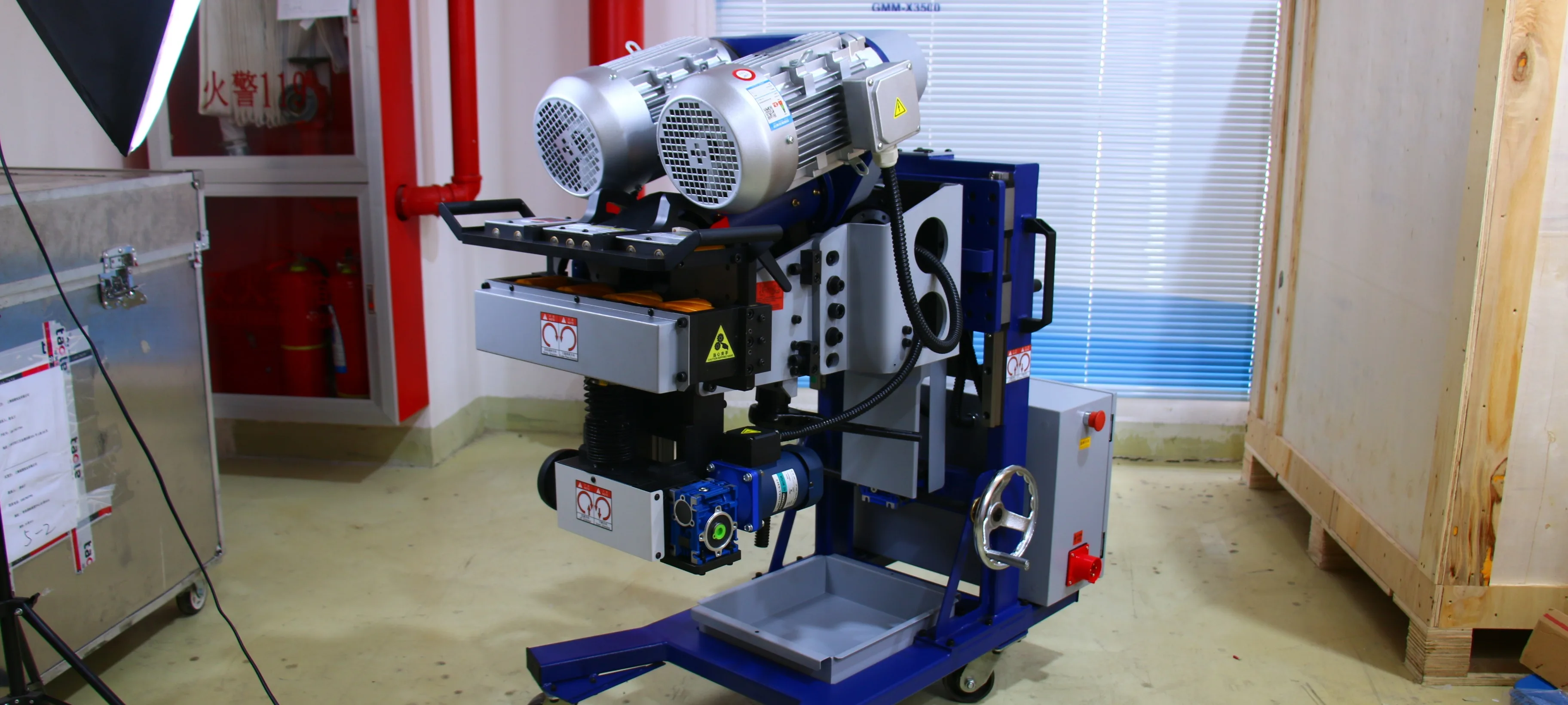 Automatic Remote Control Plate Chamfering Deburring Machine For Sheet ...