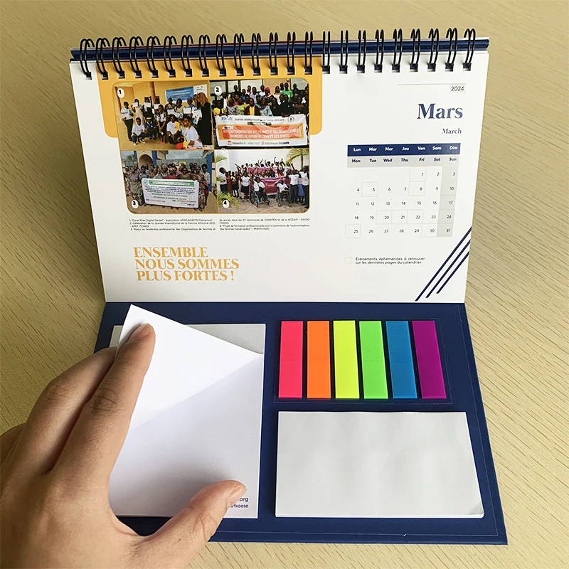 Custom Printing Folding Paper Desk Calendar With Sticky Note Pad ...