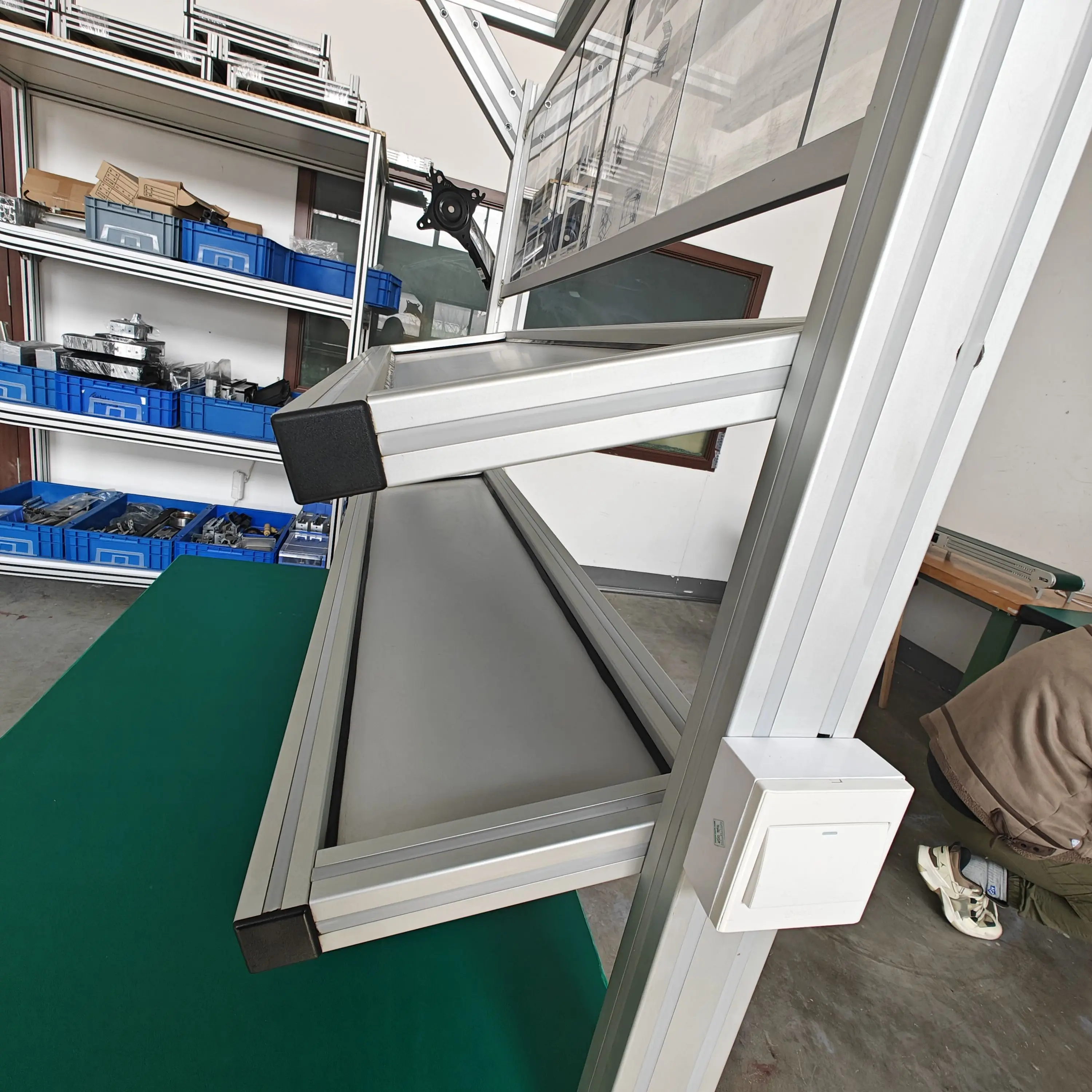 Bespoke Aluminum Profile Workbench With Anti Static Properties - Buy ...