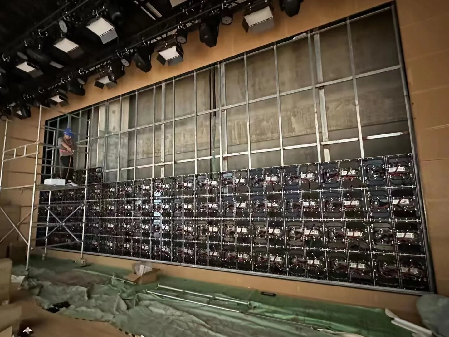 Custom Size Full Hd Video Wall P1.86/p2/p2.5 Led Electronic Sign Indoor ...