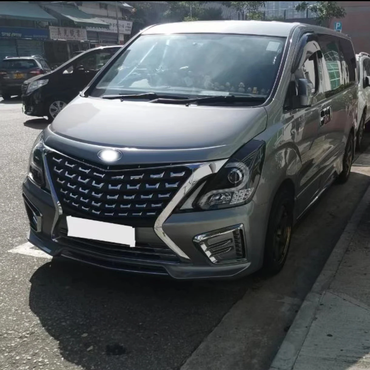 Hyundai H1 Conversion Body Kit - High Quality & Universal