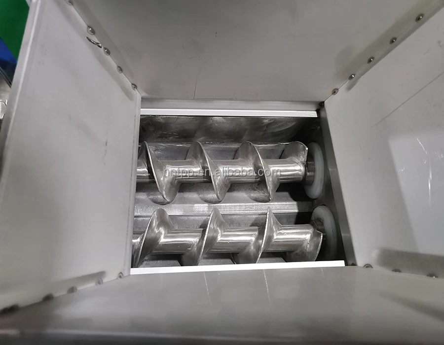 Manual Steamed Bun Momo Maker Steamed Stuffed Bun Making Machine ...