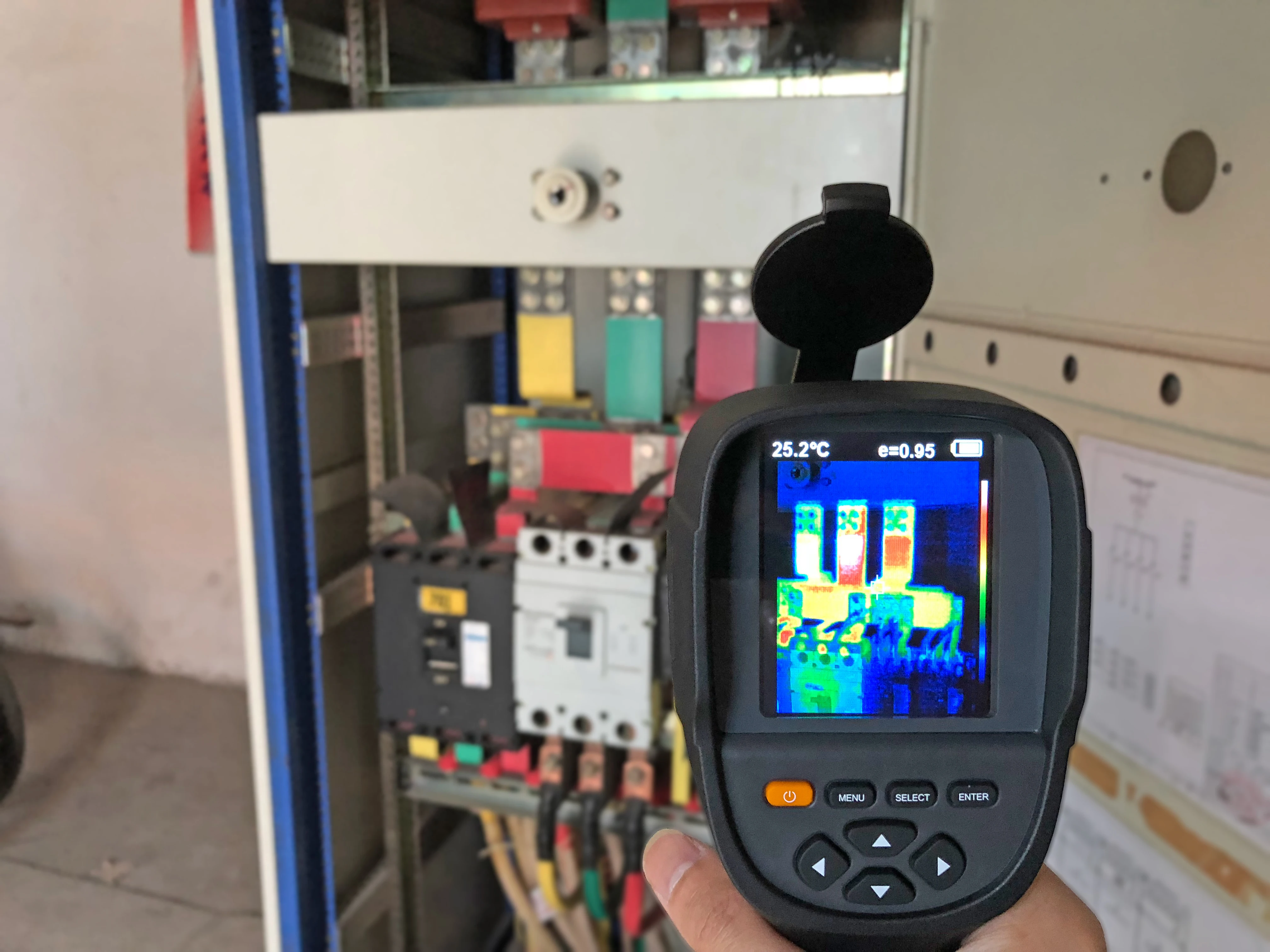 A10 HTI Handheld Thermal Imager - Precision & Versatility