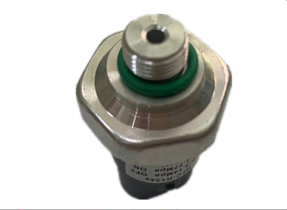 Toyota Yaris, Camry, Corolla AC Pressure Switch 88645-60030