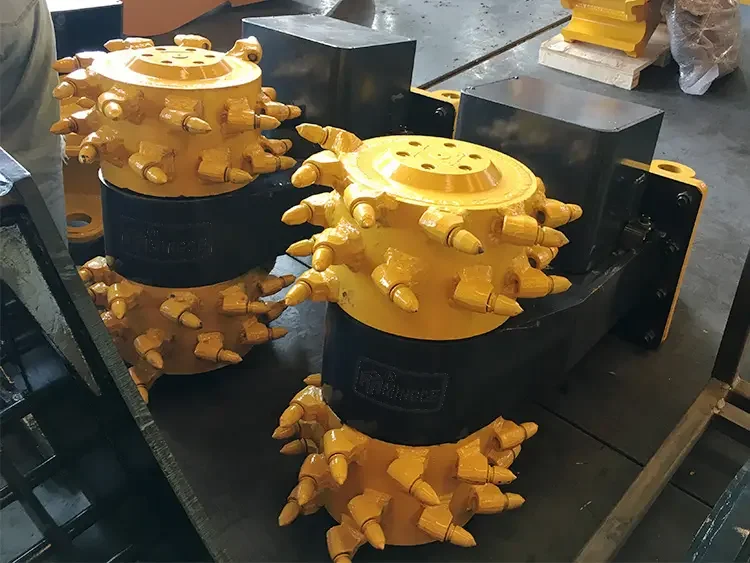 Milling Machine Attachments Chain Drum Cutter For Excavator 5-20 Tons ...