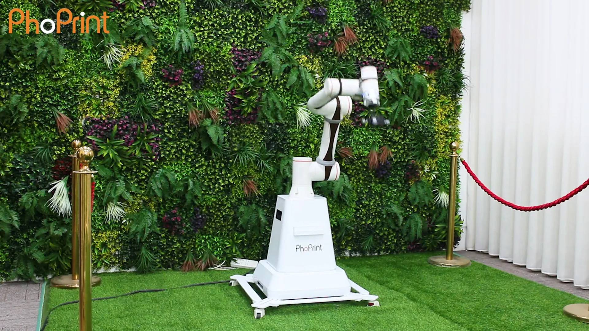 Phoprint Automated Magic Glambot Robotic Arm Camera Glambot Photo Booth ...