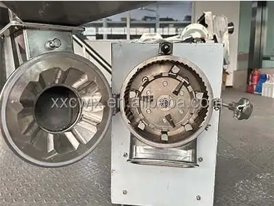 Small Size Factory Fine Matcha Tea Leaf Powder Grinding Machine