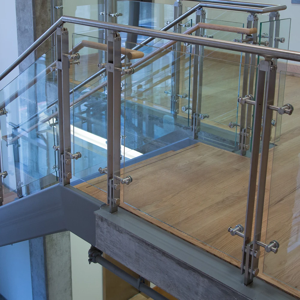 Modern Handrail Designs - Stainless Steel & Glass Balustrades