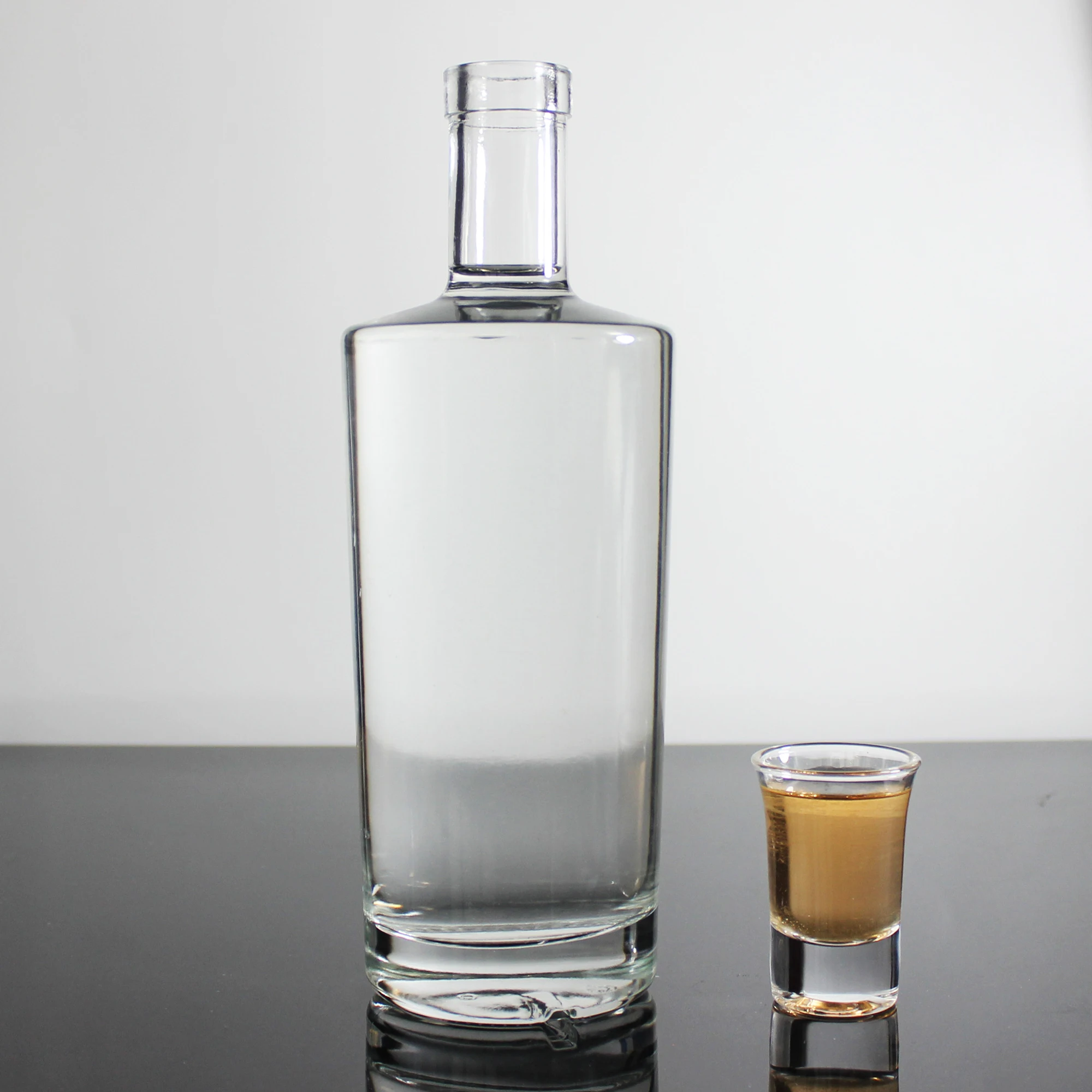 70cl 700ml Whisky Vodka Gin Spirits Glass Bottle With Sealed Cork Lid Directly Supplied By ...