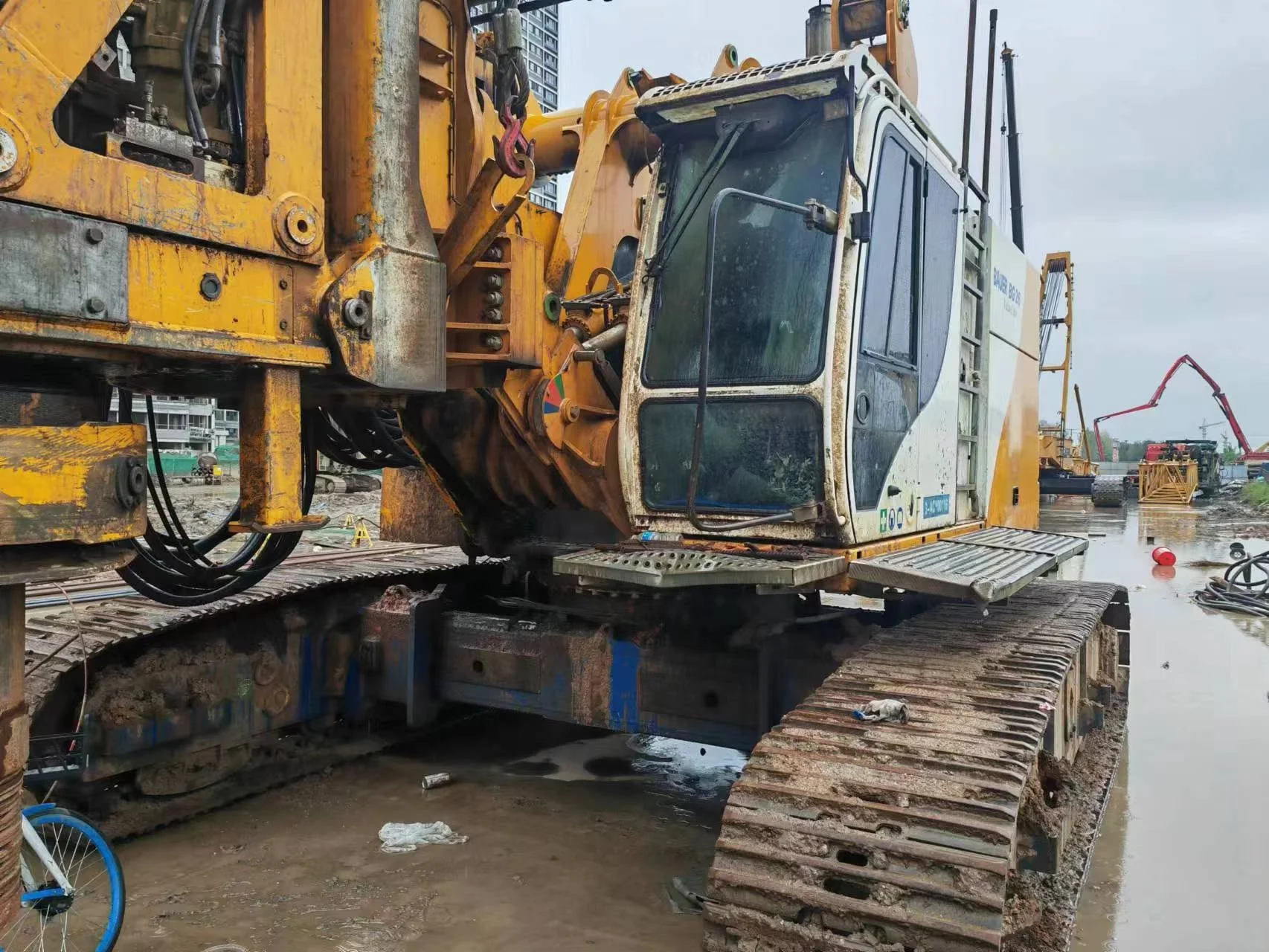 Alibaba.com: BAUER BG26 BG28 BG30 BG38 BG40 Rotary Drilling Rig, used ...