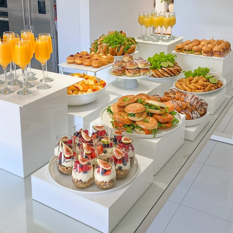 Wholesale Acrylic Dessert Display Boxes - Easy Assembly