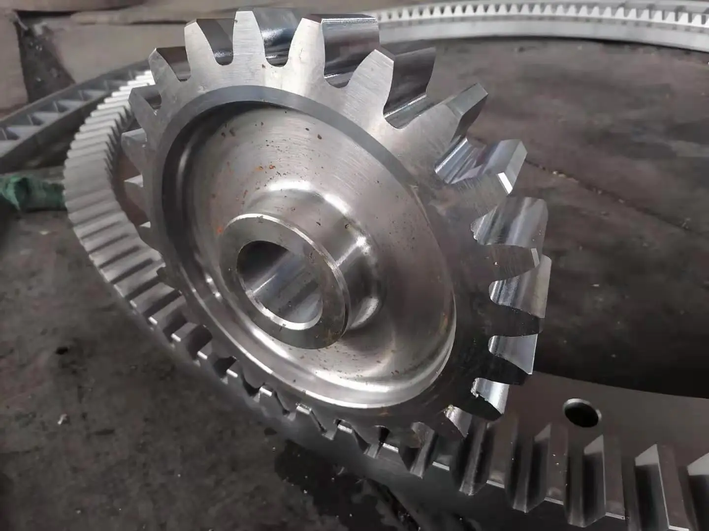 Heavy Duty CNC Milling Forged Casting Hardened Gear Wheel