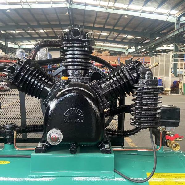 Mobile Piston Type 500L air tank air Compressor 15KW 20HP 12bar 2.6m3 ...