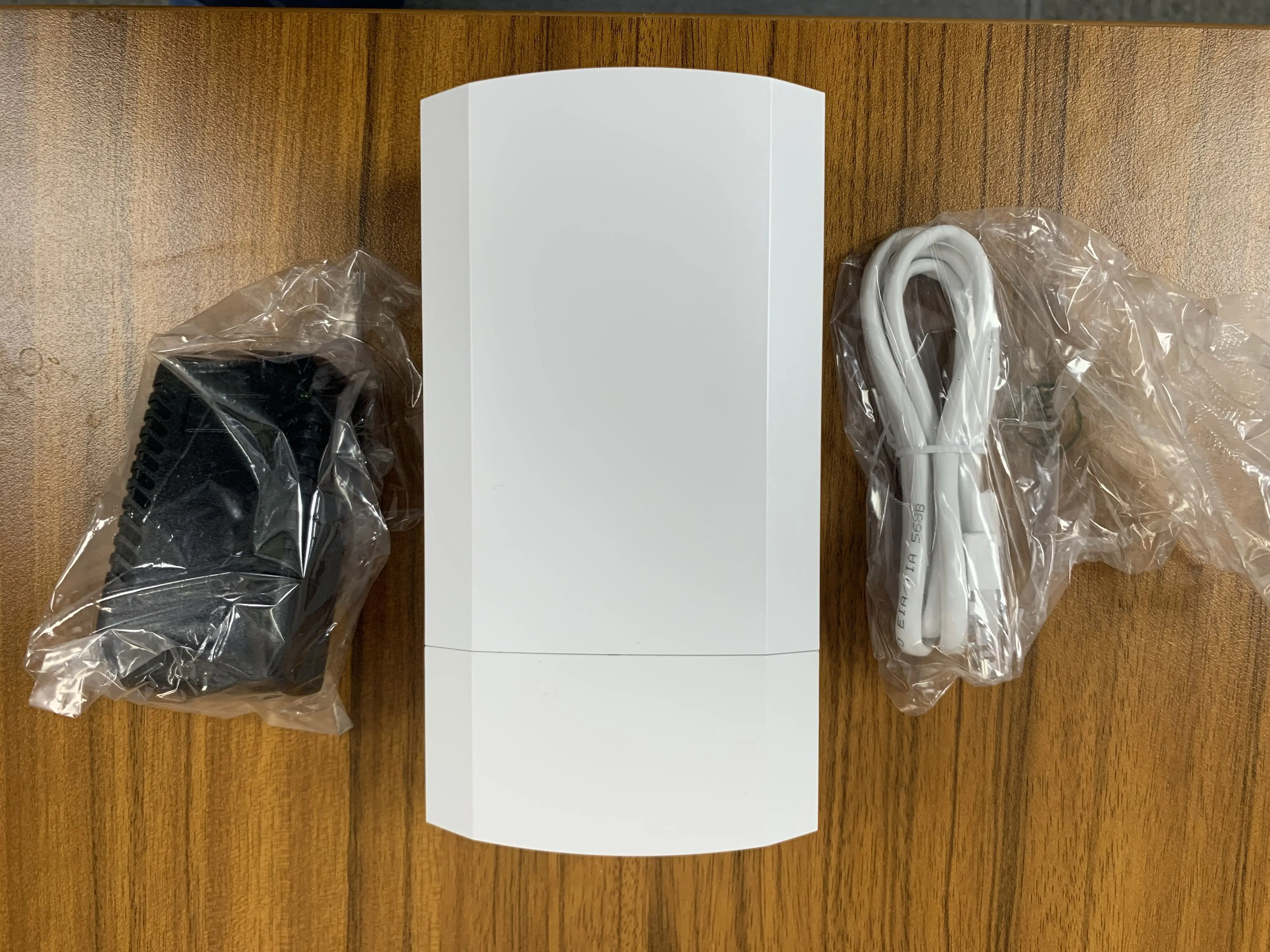 Elevator Monitoring Cpe 300mbps Wireless 1km Wifi Ap Bridge Point To ...