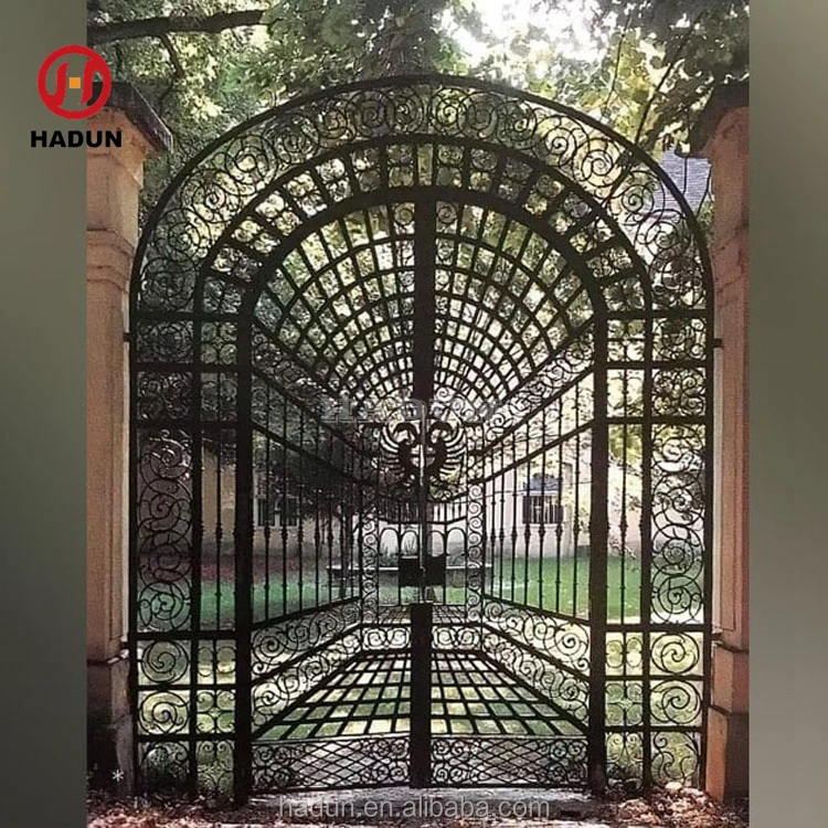 European Castle Green Iron Gate for Decor - Durable & Stylish