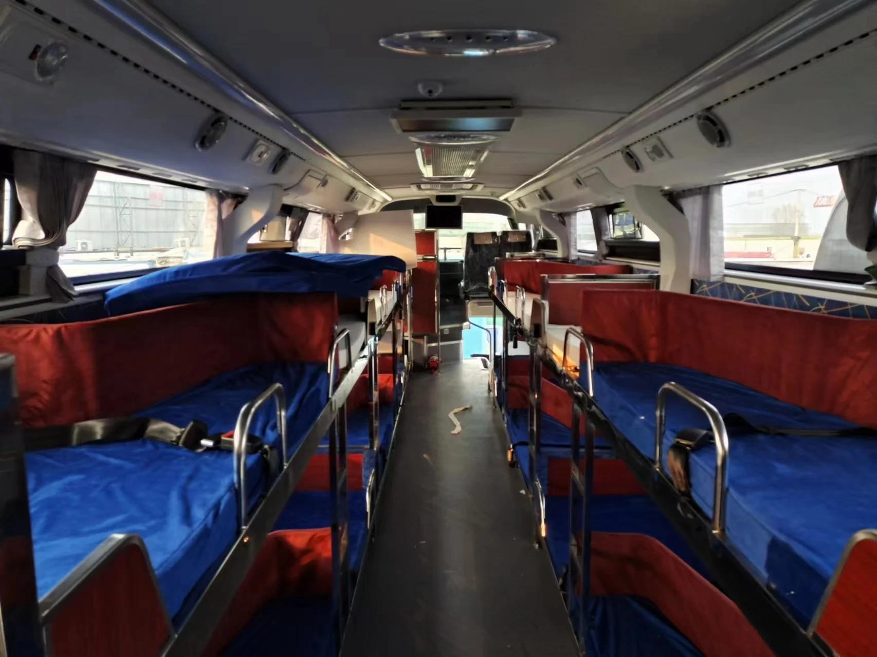 Yutong Sleeper Bus Double Decker Sleeperyutong 6122 Model Customized ...