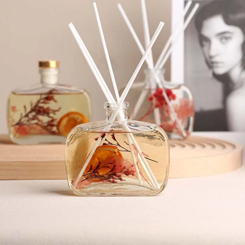 Alibaba.com: Luxury 100ml glass square bottle flameless reed diffuser with dried flower rattan ...