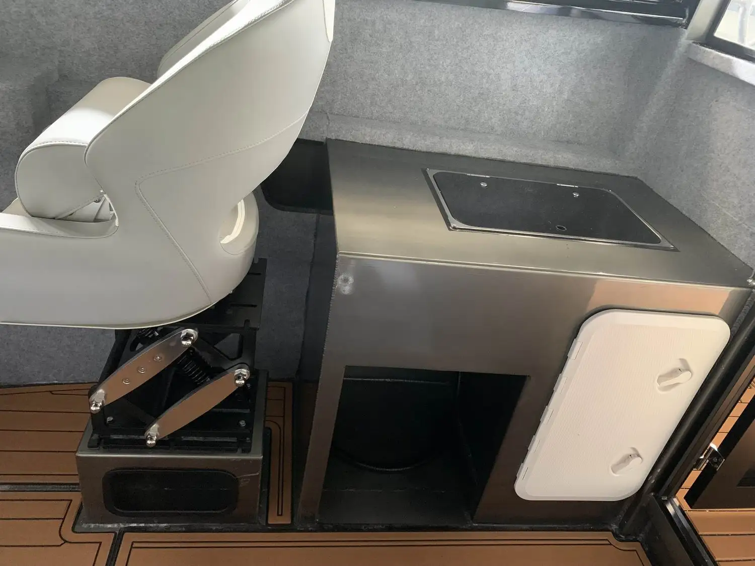 25ft Easy Craft Luxury Yacht Cuddy Cabin Cruiser Aluminum