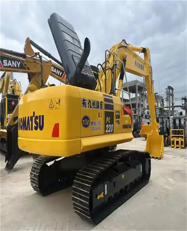 Original 20 Ton Used Komatsu Pc200-8 Excavator Crawler Moving Pc200 Pc200-7 Pc200-6 Excavators ...