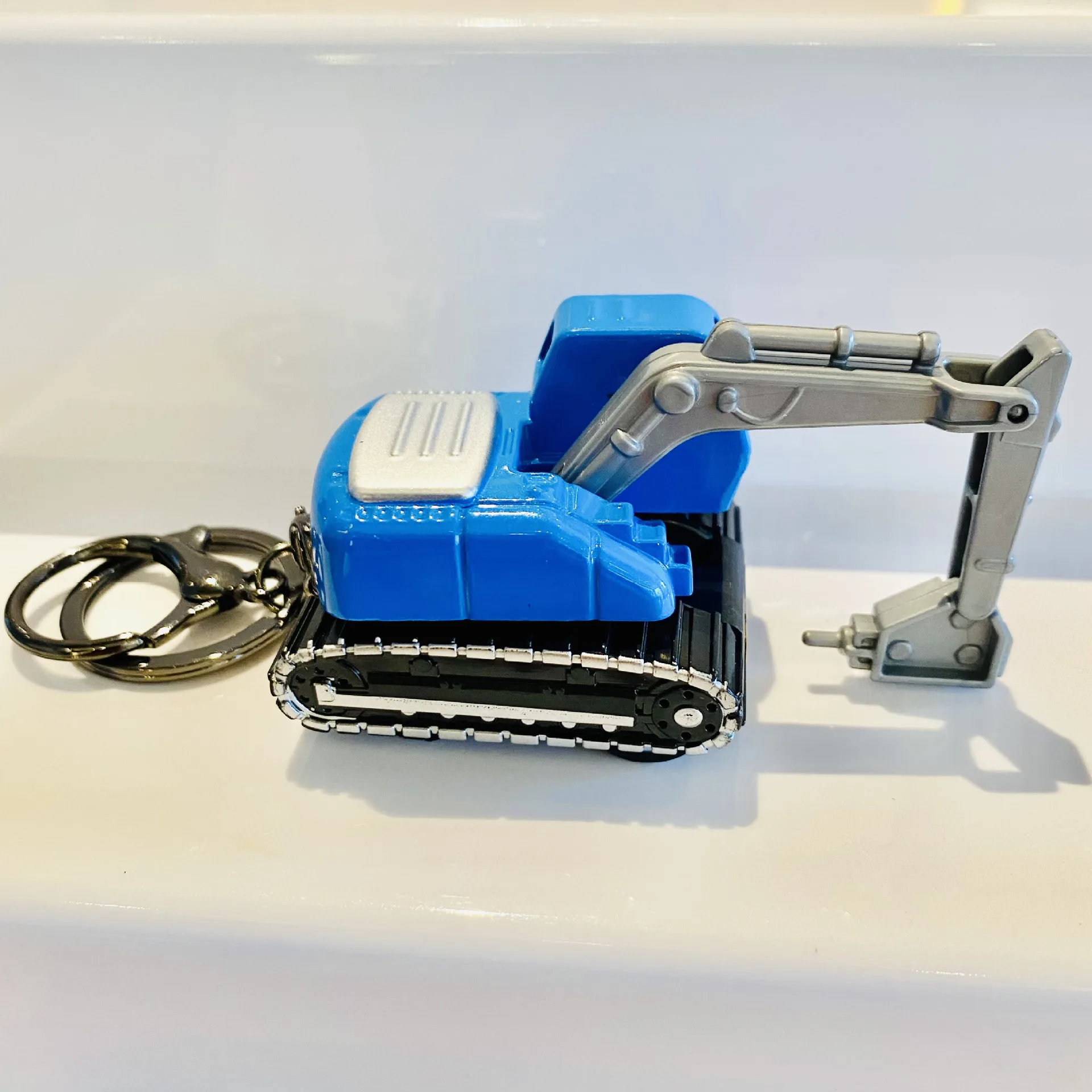 New Design Custom Metal Decorative Rose Gold Excavator Keychain ...