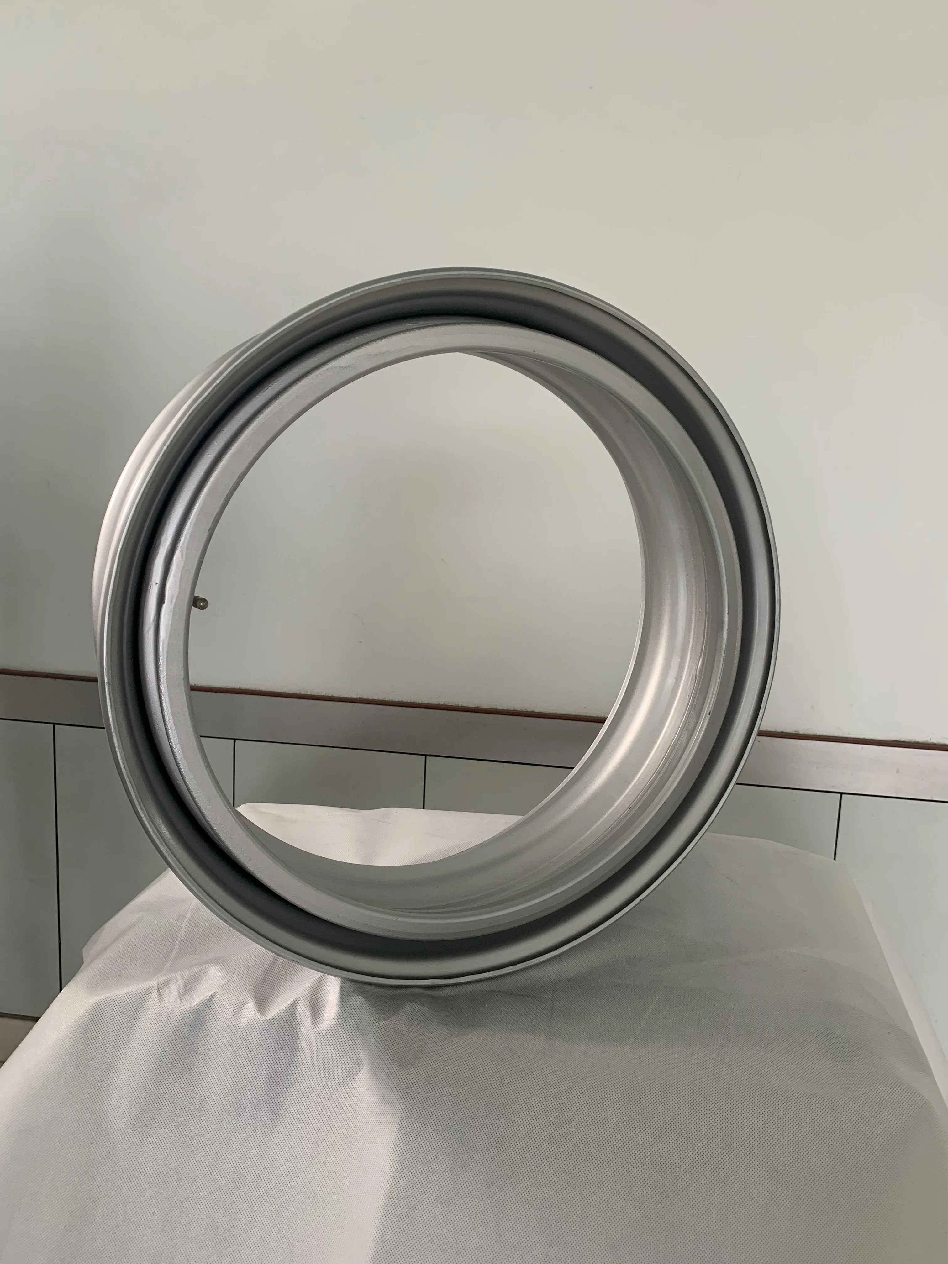 Truck Wheel 22.5 for Demountable Wheel - Durable & Reliable