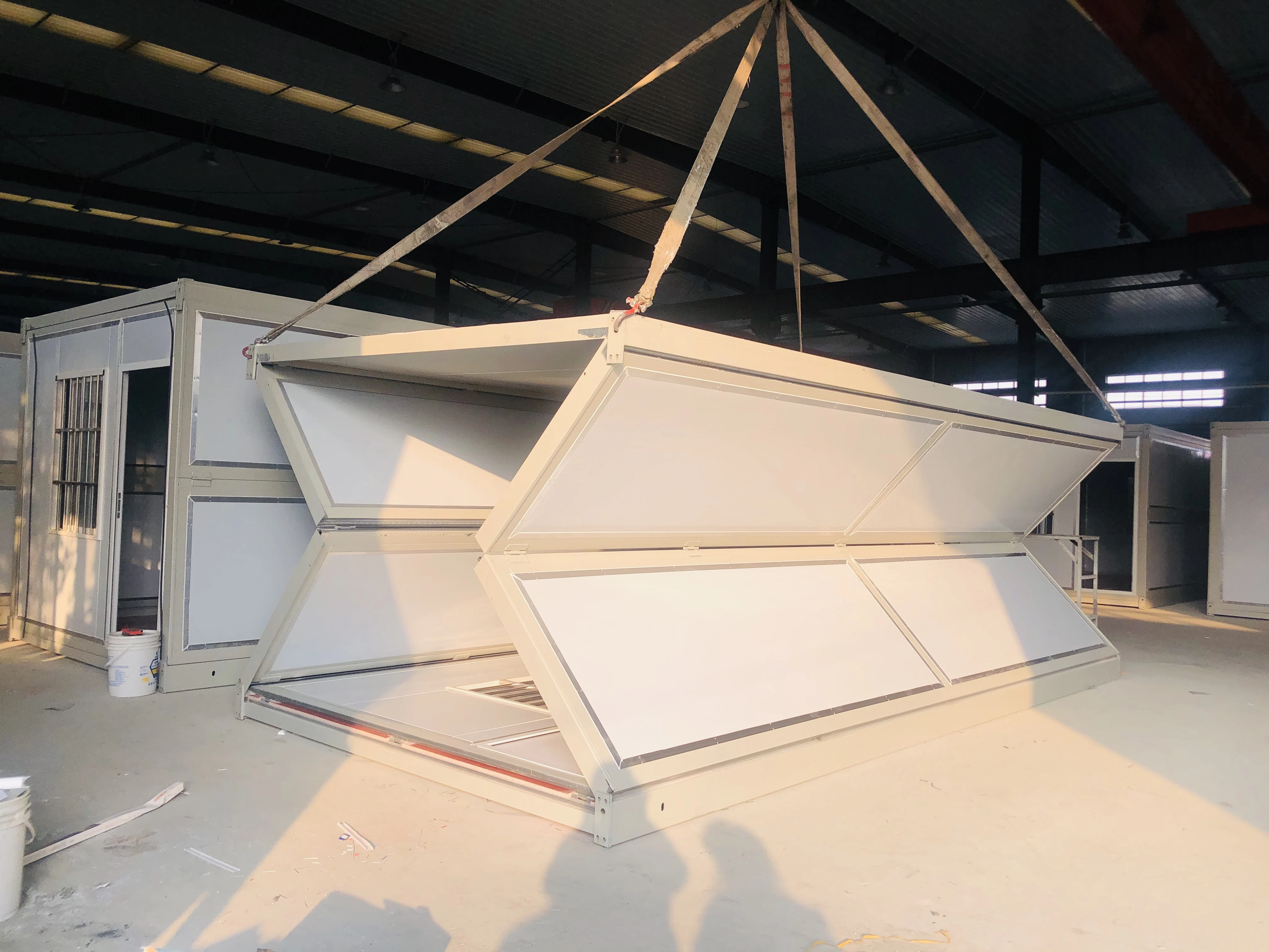 Luxury Folding Prefabricated Container House Quick Installation ...