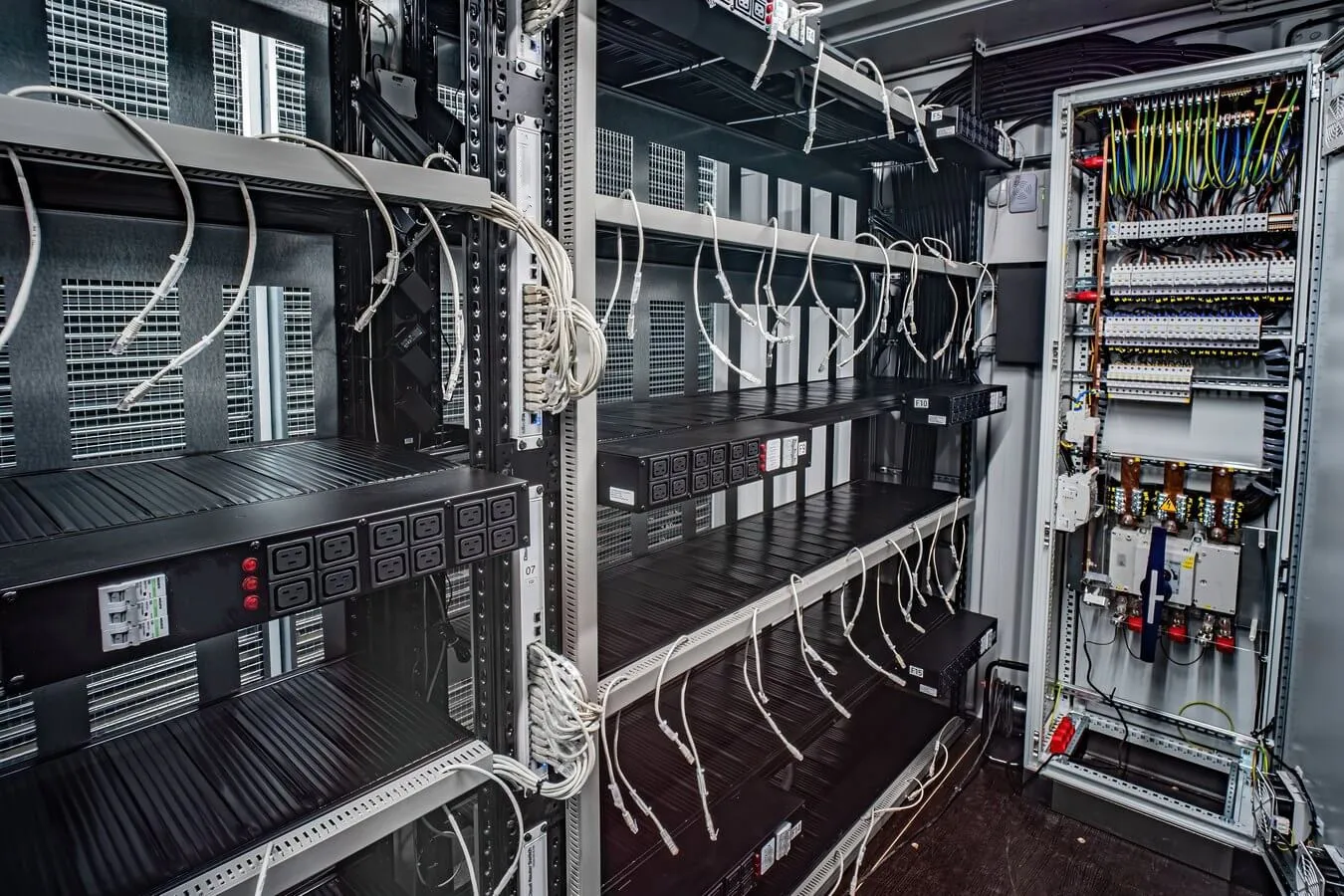 Edge Data Center Container with Airflow and Power Management 40ft 20ft ...