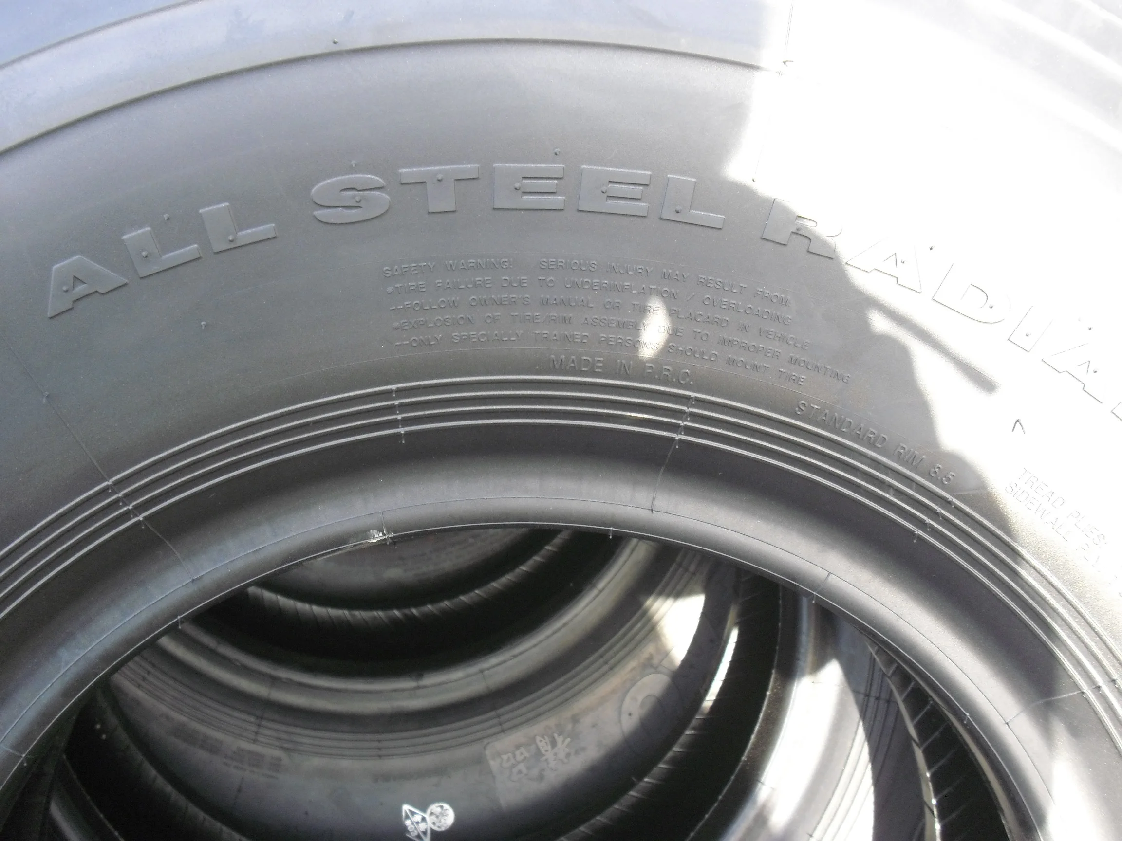 Doupro Brand Truck Tire 12.00R20 ST869 - Durable & Reliable