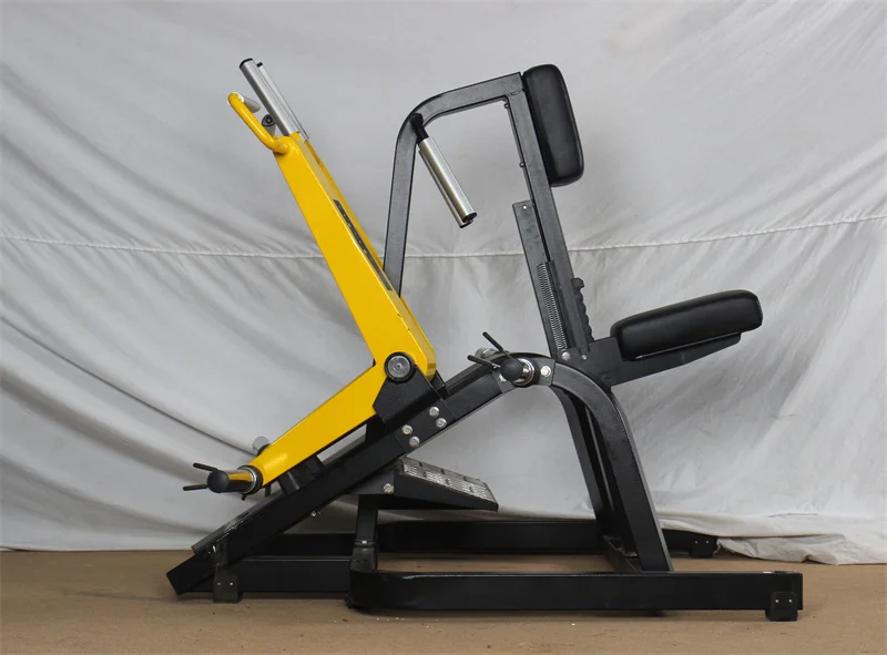 Commercial Strength Training - Incline Level Rowing Machine