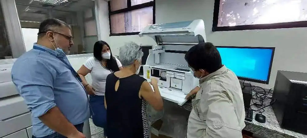 热销尿液分析仪fus-1000自动尿沉渣分析仪 - Buy 热卖尿液分析仪,Fus-1000全自动尿沉渣分析仪,尿试验机 Product on ...