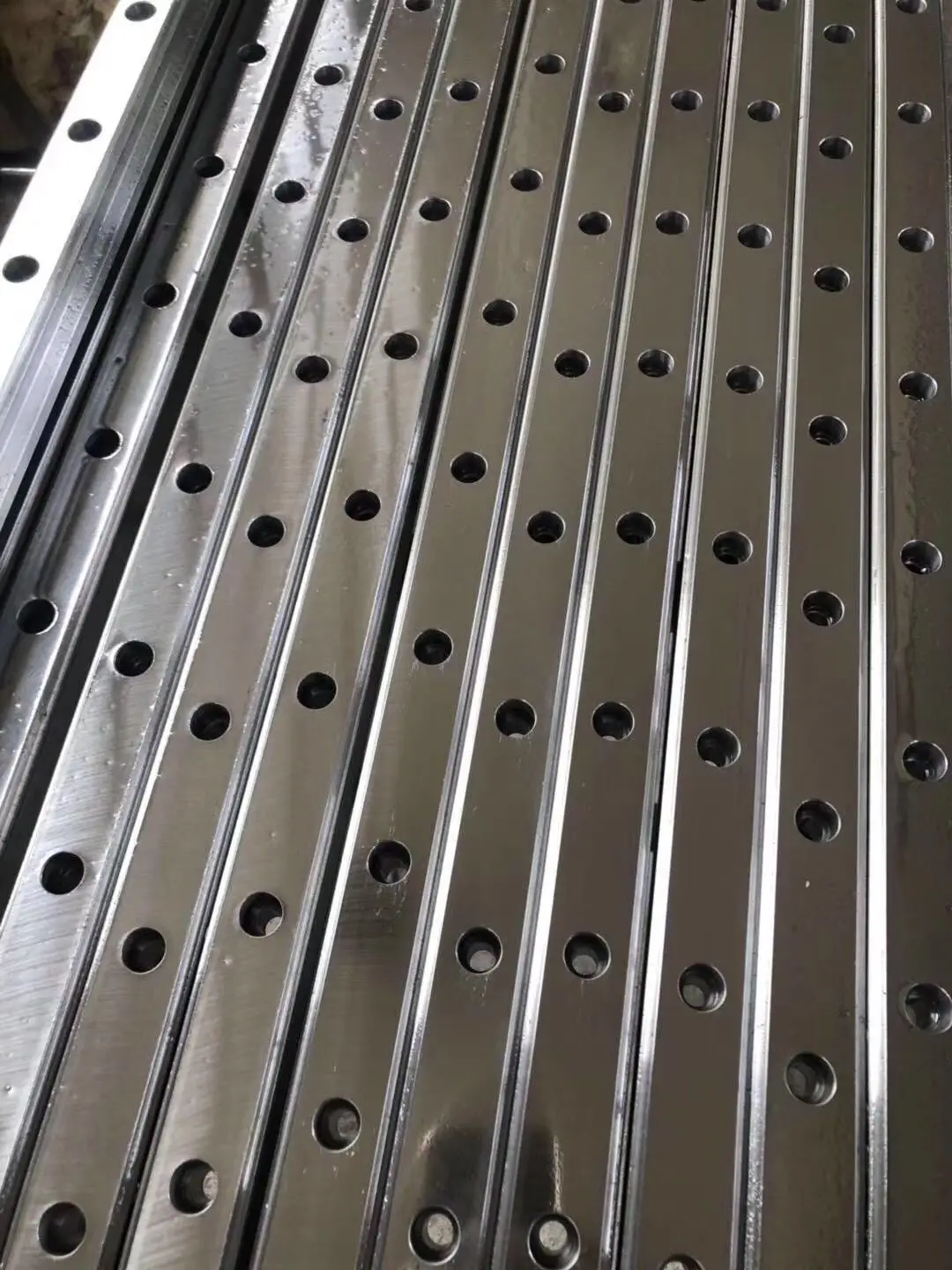 HIWIN Linear Guideway and Block for Plasma Cutting Machine Parts