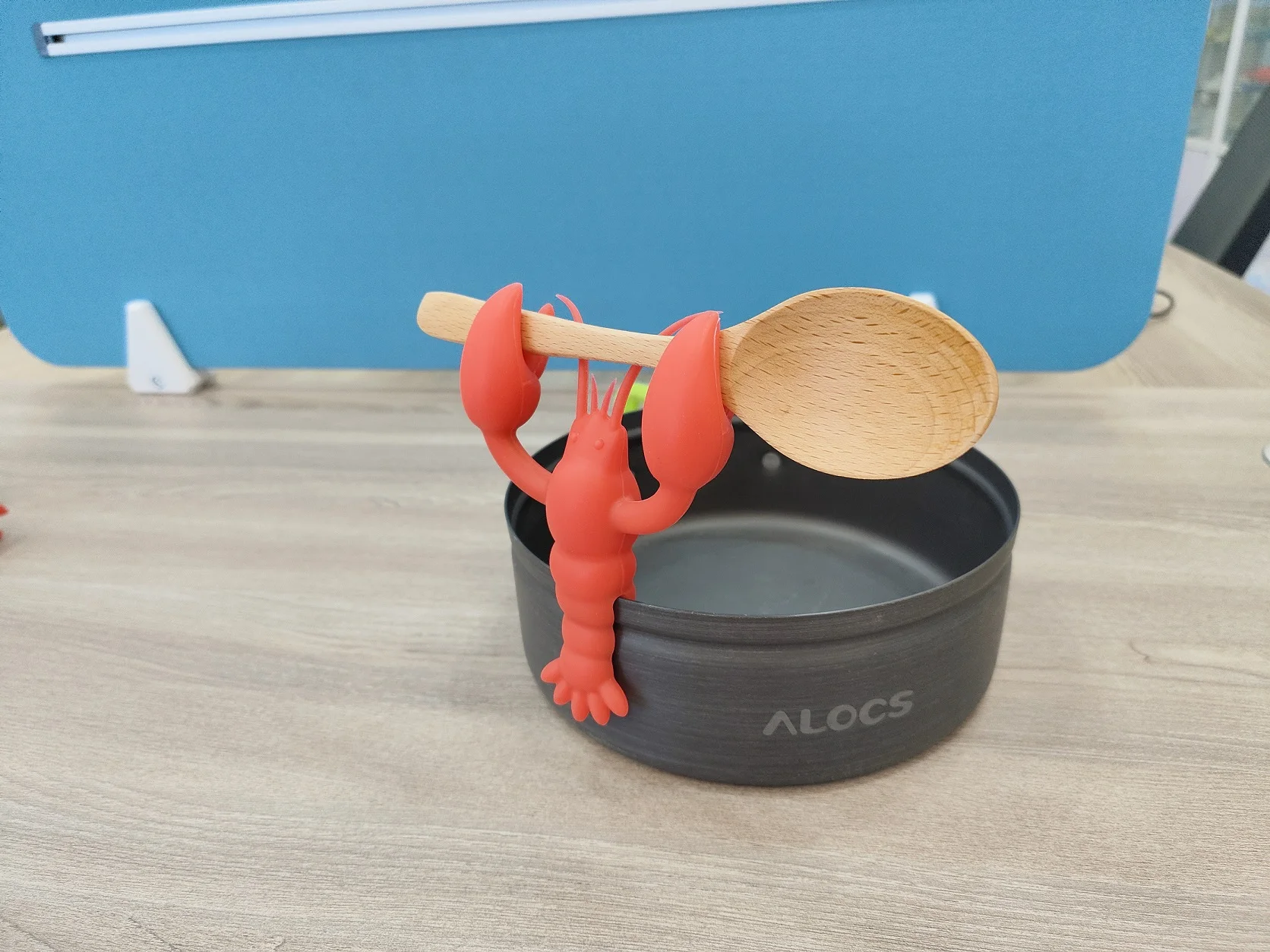 Odm&oem Bpa Free Silicone Red Lobster Spoon Holder Rest Kitchen Pot ...