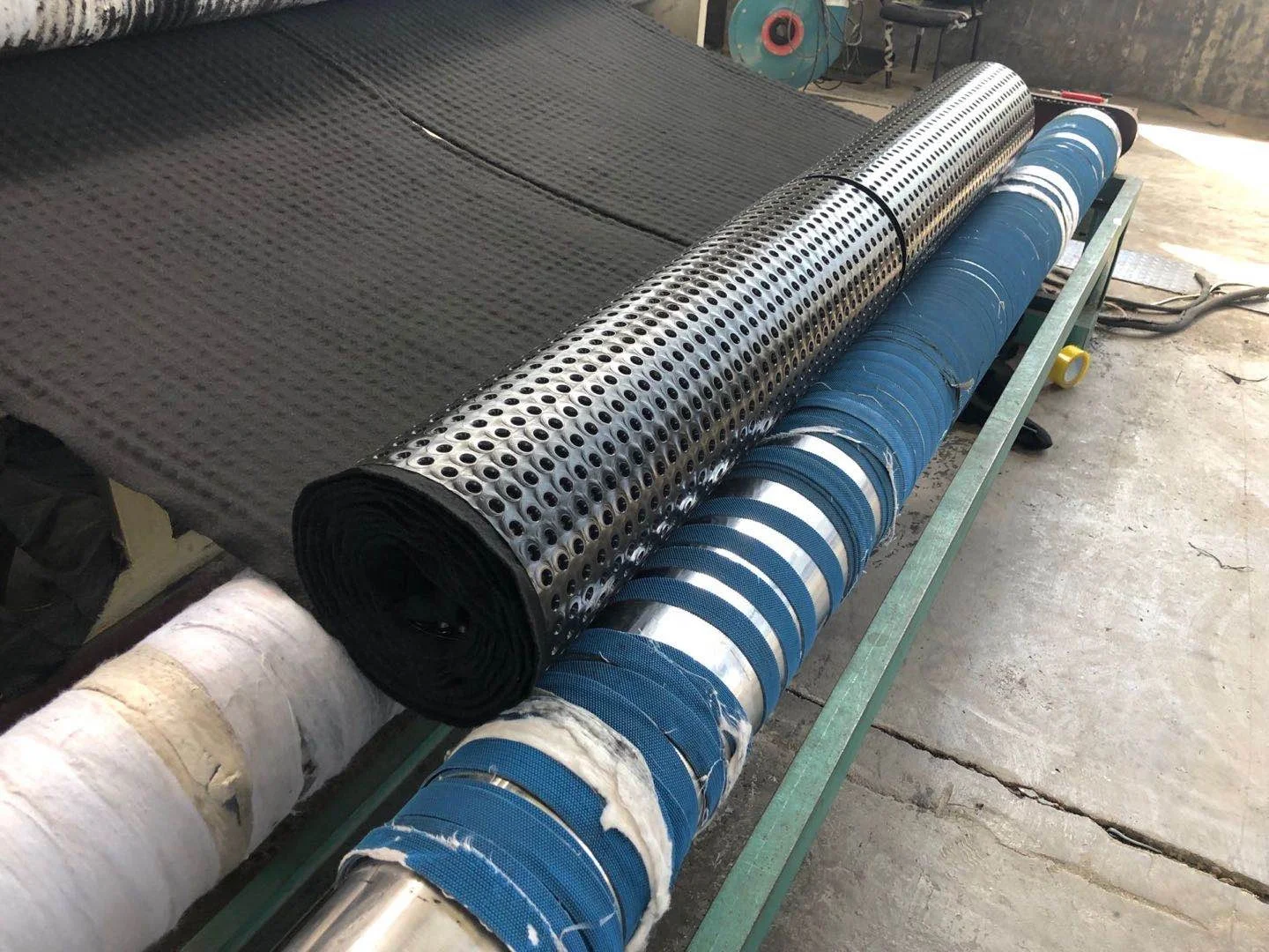 Hdpe Greenroof Drainage Membrane 8mm-60mm Dimple Waterproof And Storage ...
