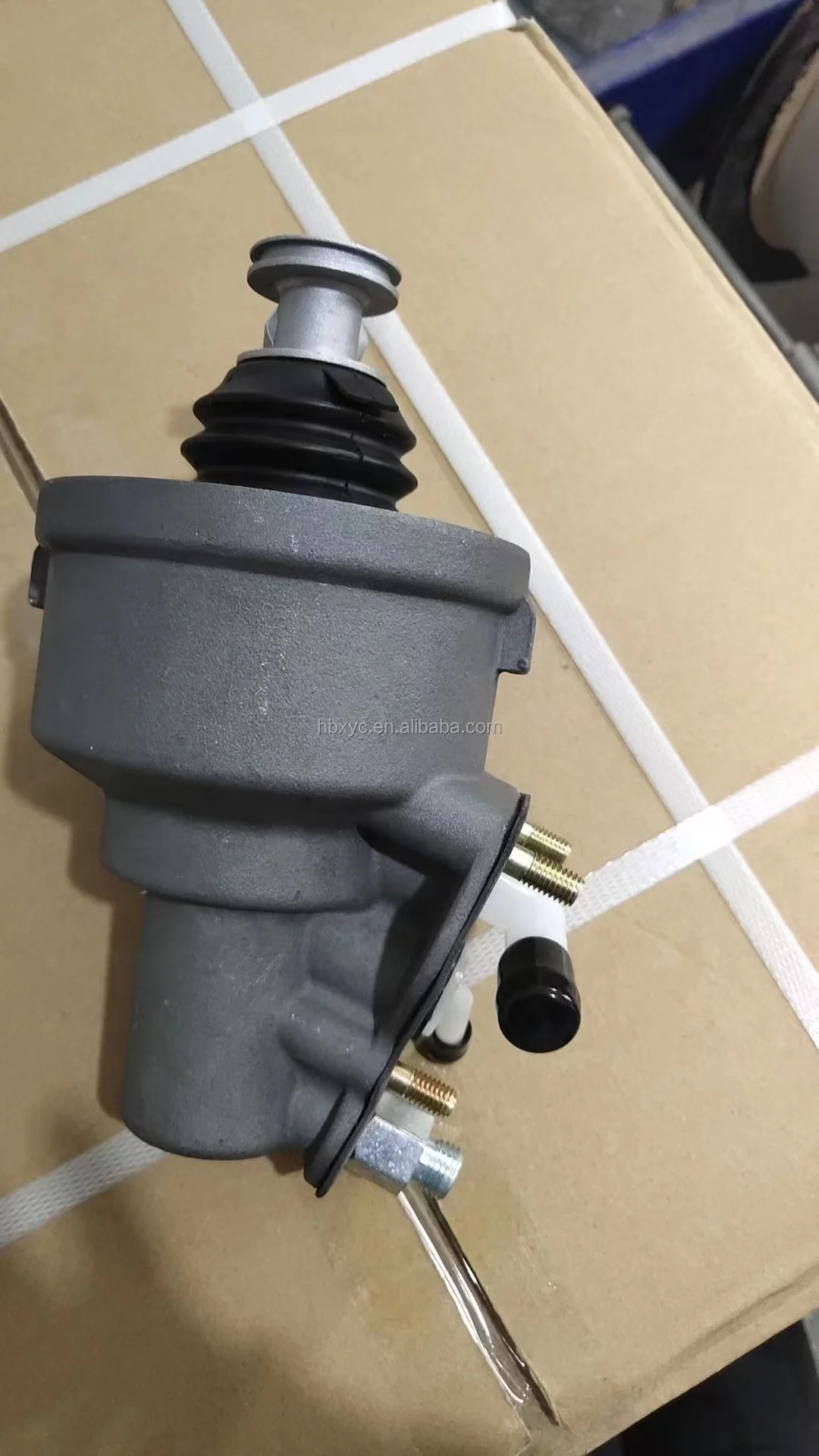 Truck Spare Parts - Clutch Servo OEM 629683AM 1513717