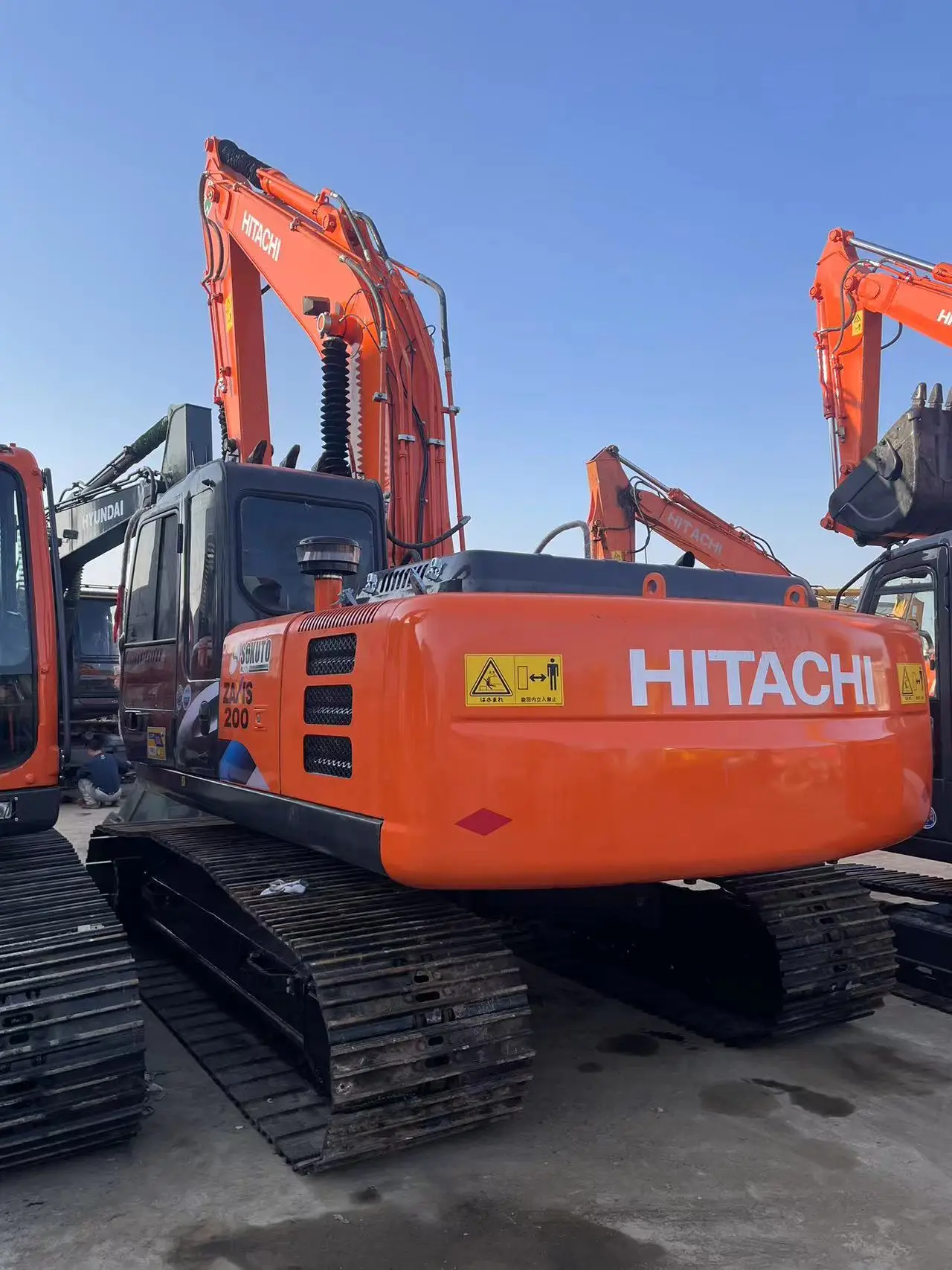 Used Excavator Hitachi Zaxis 200 20 Ton Original Japan Hitachi Zx200-3 ...
