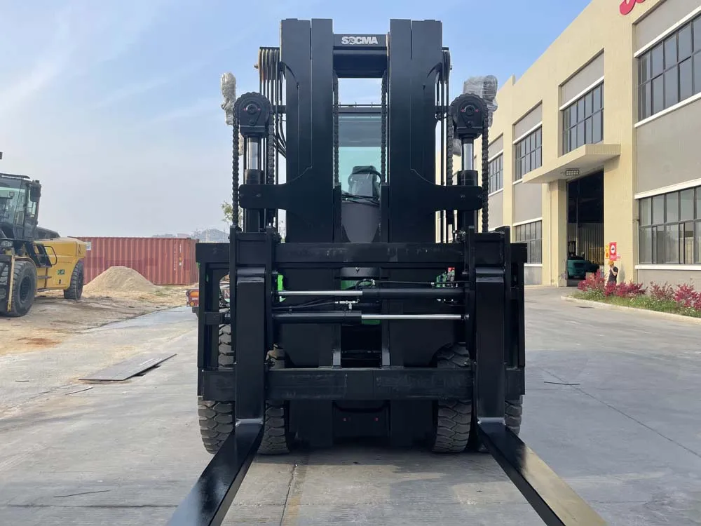 SOCMA 16 Ton Heavy Duty Forklift Truck - Reliable Performance