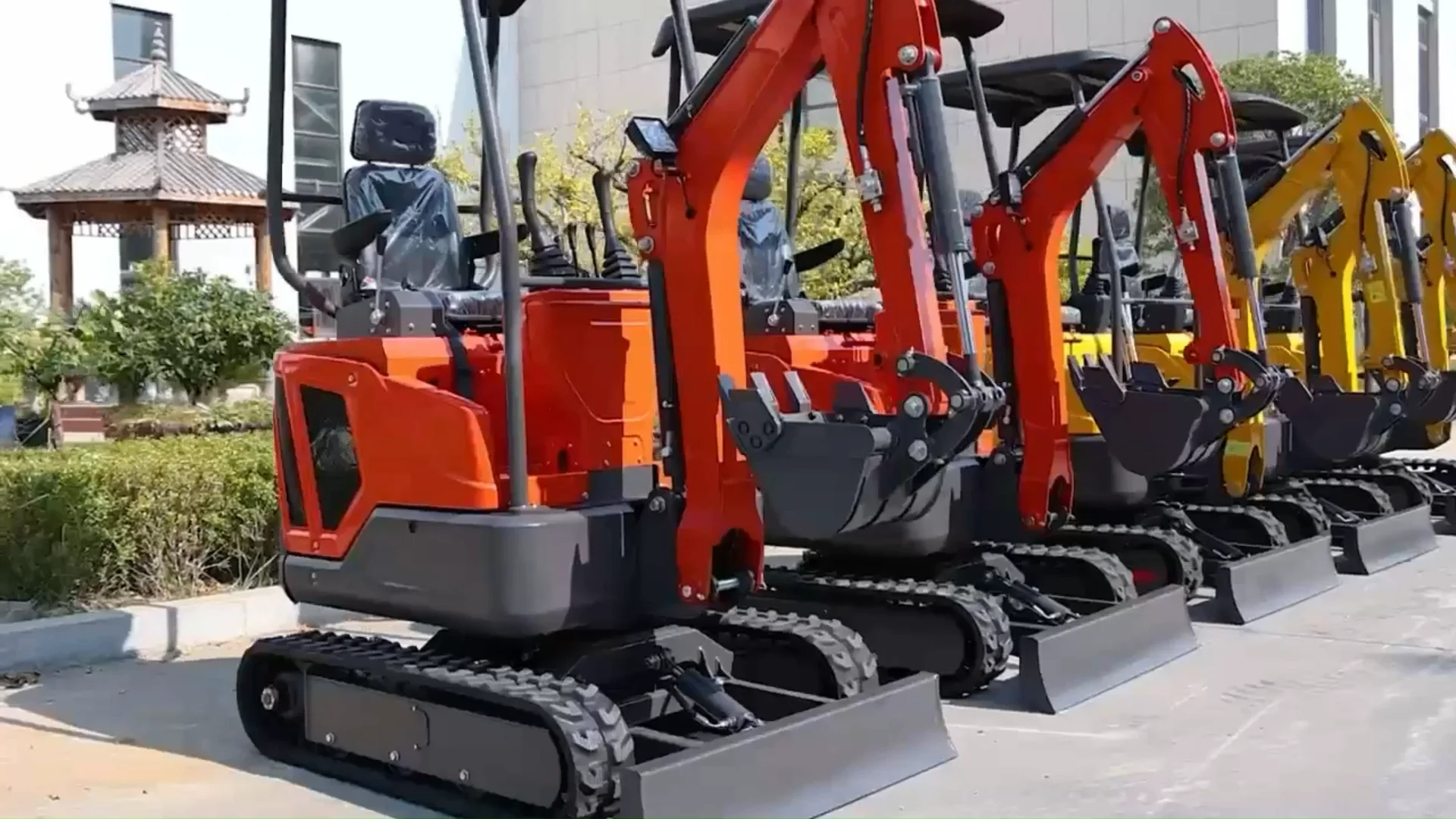 0.8 Ton 1.5 Ton Digger Micro Size Digger Ce Mini Excavator For Sale ...