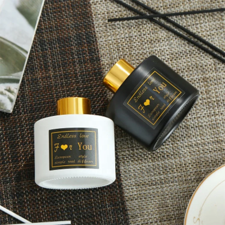 New Design 50ml 120ml 200ml White Black Aromatherapy Reed Diffuser ...