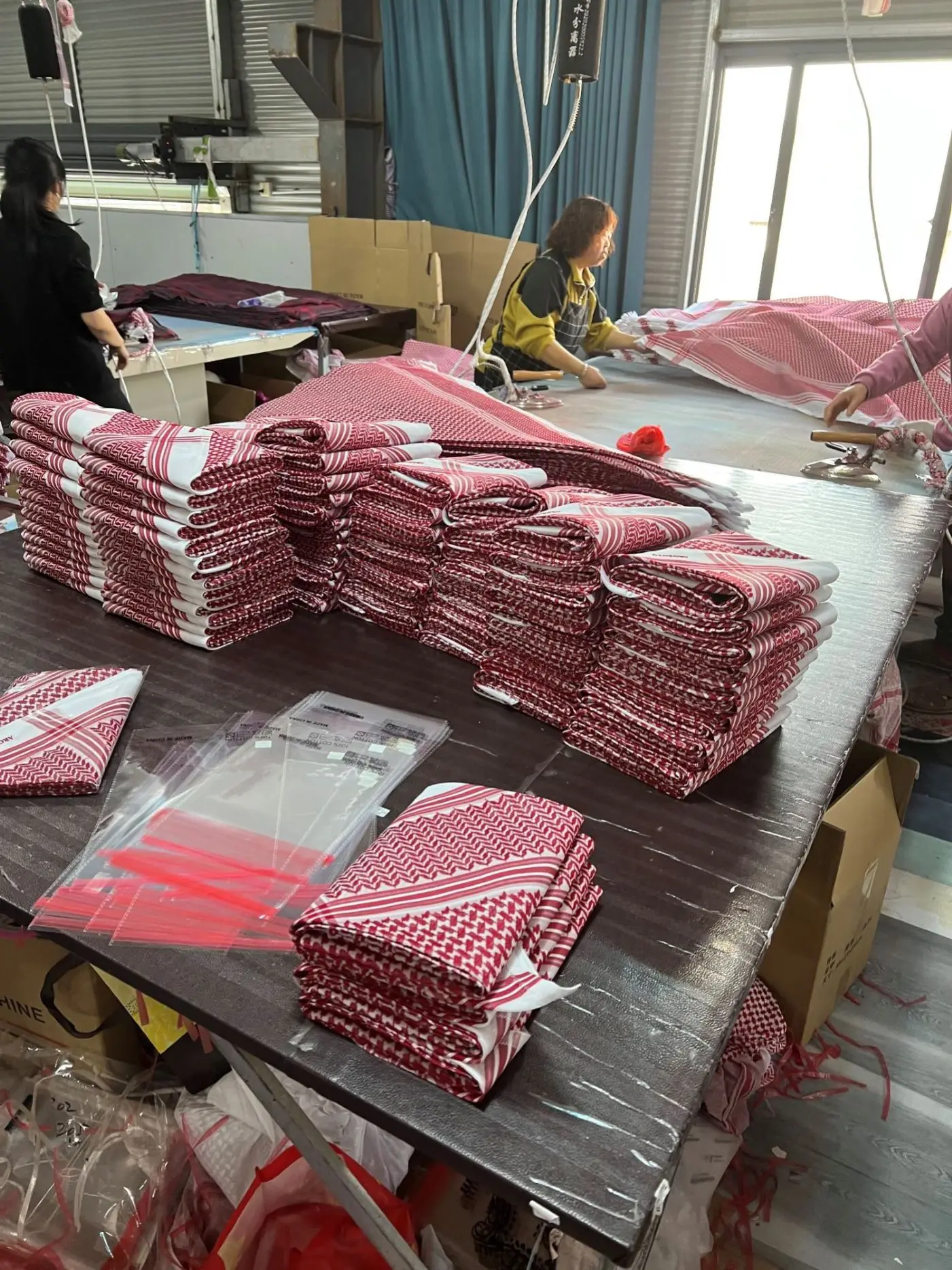 Superior Quality Ghutra White Ethnic Scarves Yashmagh Scarf Children ...