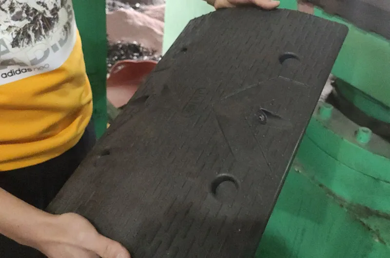 Customized New Model - Speed Bump 100CM Rubber Speed Hump Speed Bump ...