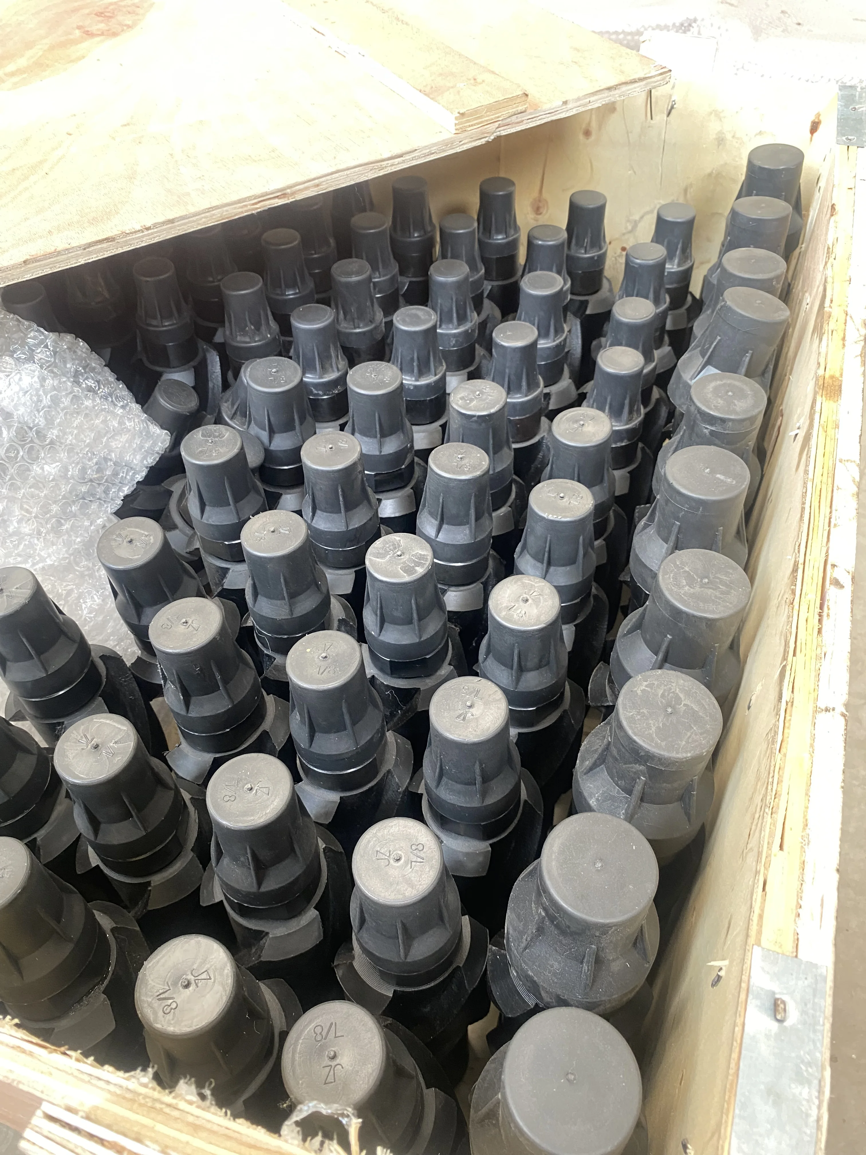 API Standard Downhole Sucker Rod Guide & Centralizer Nylon Material Oil ...