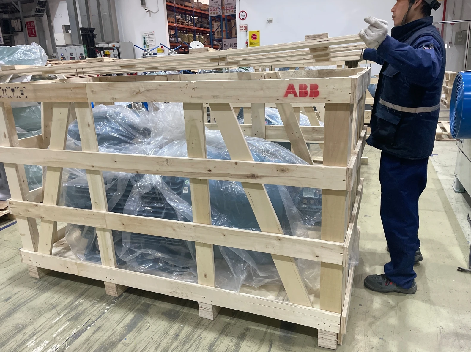 ABB High-Efficiency M2BAX 280kW 3-Phase AC Induction Motors ...